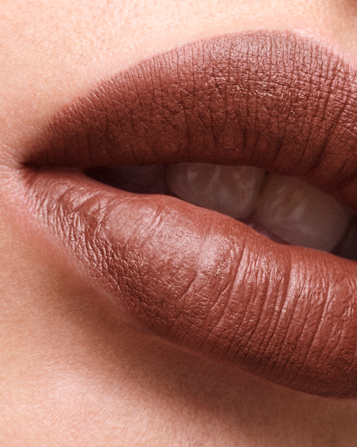 B01 - Argile Prada Monochrome Hyper Matte Lipstick - B01 - Argile | PRADA