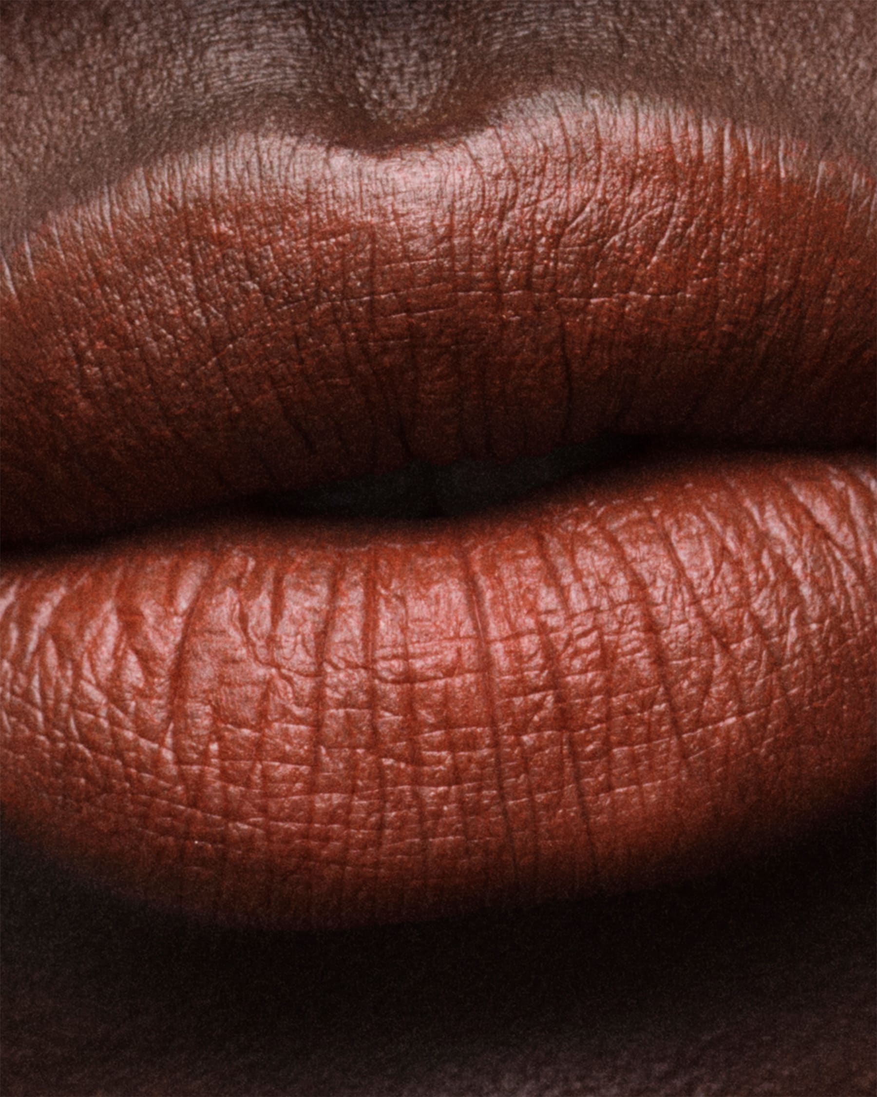 B05 - Fauve Prada Monochrome Hyper Matte Lipstick - B05 - Fauve | PRADA ...