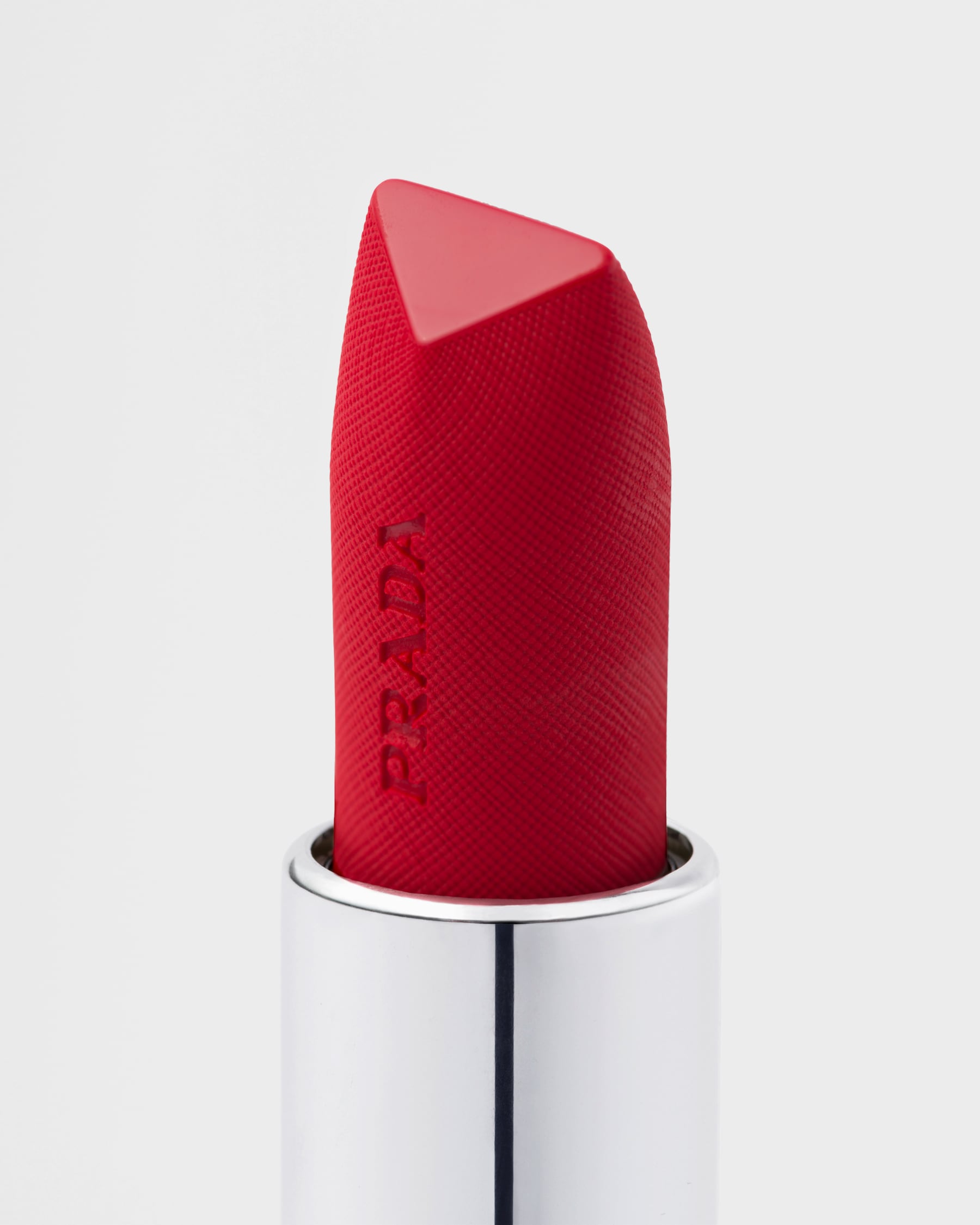 R27 - Rubino Prada Monochrome Hyper Matte Lipstick - R27 - Rubino | PRADA