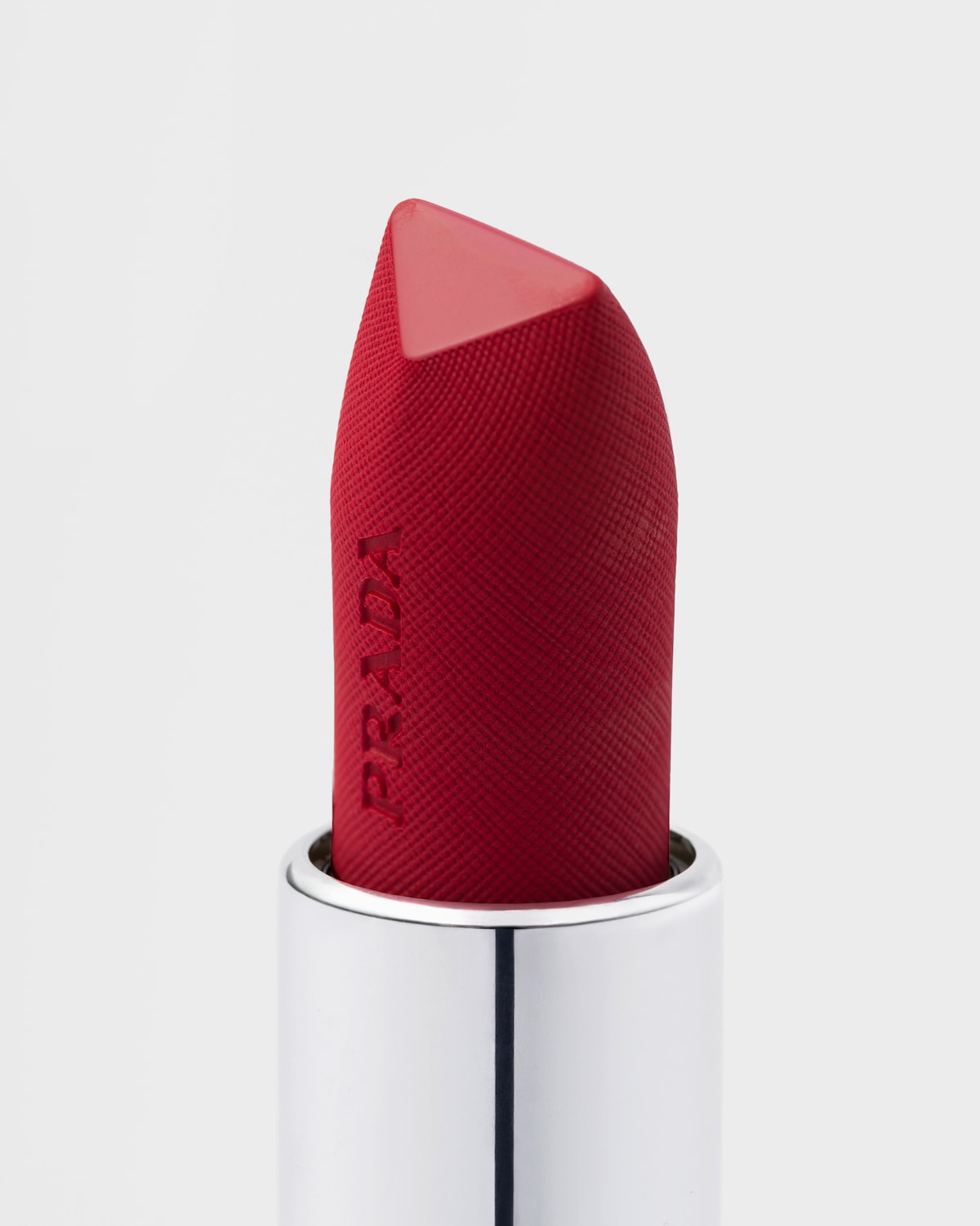 R28 - Fuoco Prada Monochrome Hyper Matte Lipstick - R28 - Fuoco | PRADA