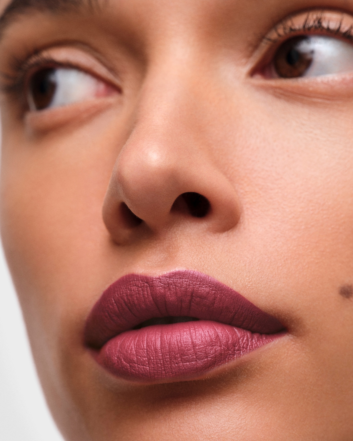 P56 - Notte Prada Monochrome Hyper Matte Lipstick - P56 - Notte | PRADA