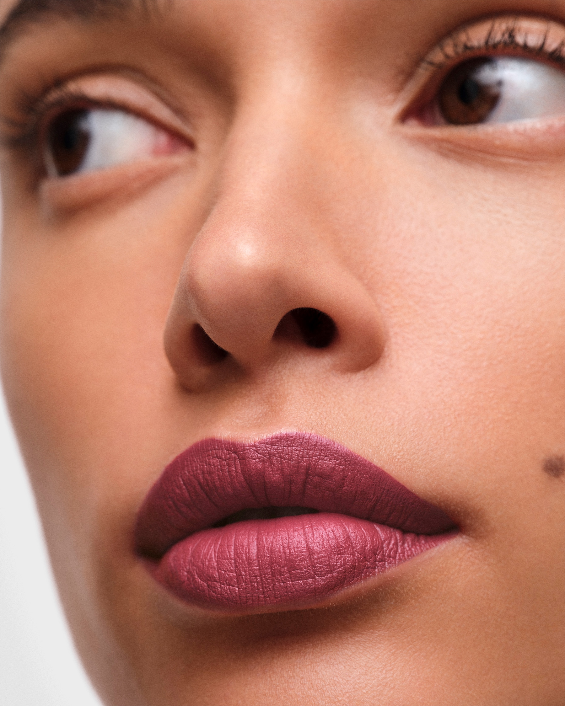 P56 - Notte Prada Monochrome Hyper Matte Lipstick - P56 - Notte | PRADA