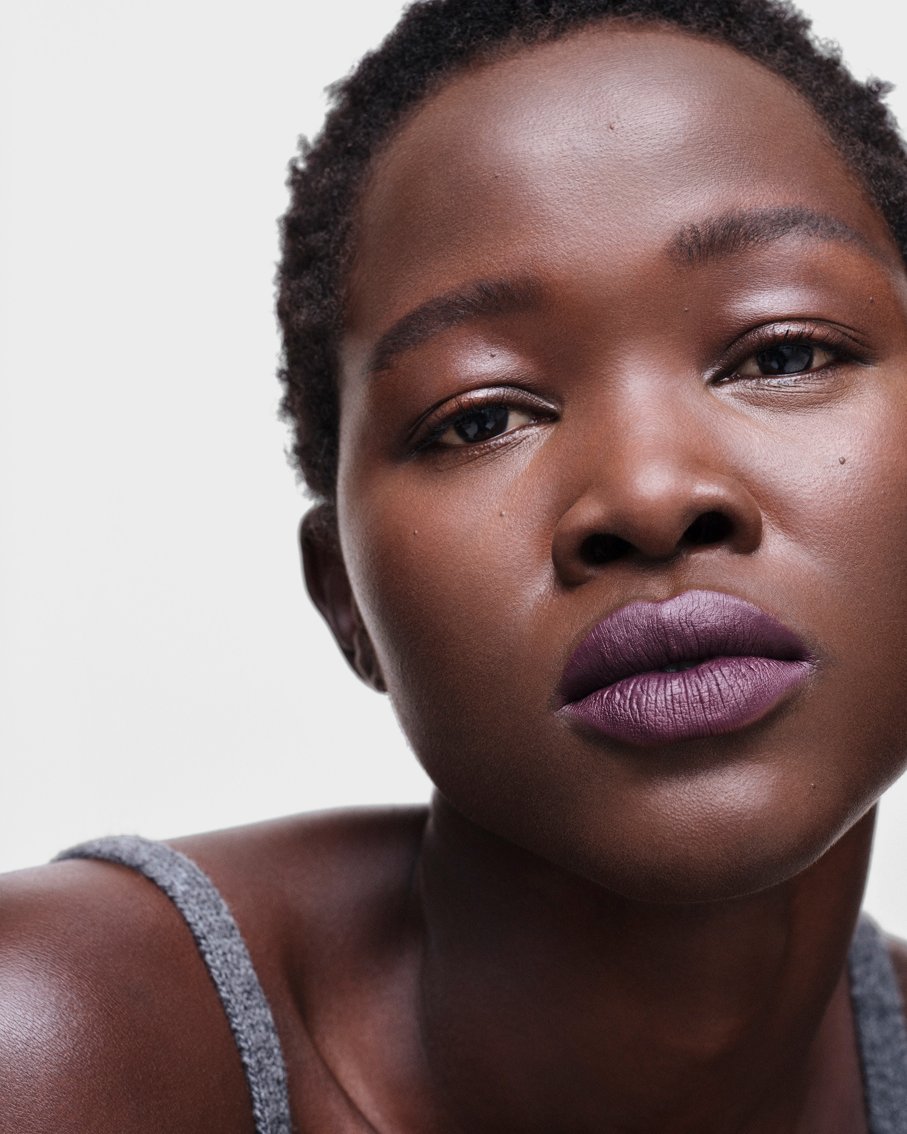 P57 - Ultraviolet Prada Monochrome Hyper Matte Lipstick - P57 ...