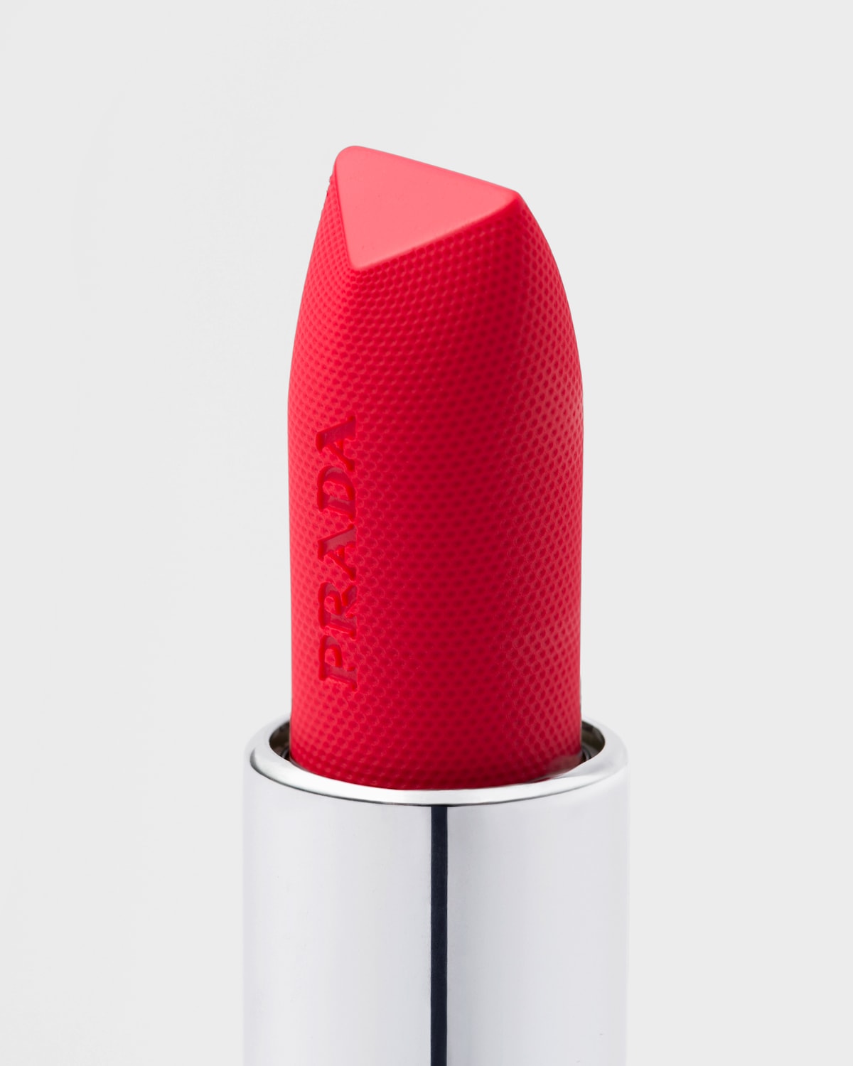 Prada Monochrome Soft Matte Lipstick - R126 - Scarlatto R126 -스칼라토 | PRADA
