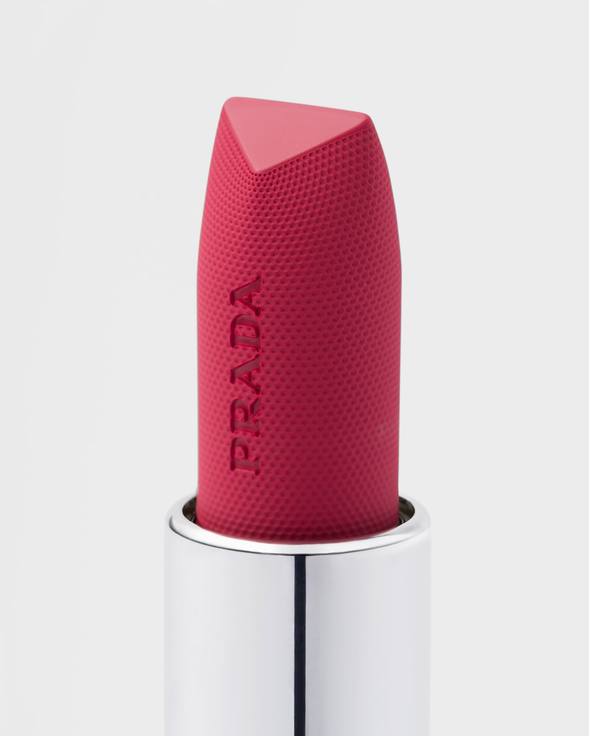 P157 - Pourpre Prada Monochrome Soft Matte Lipstick - P157 - Pourpre ...