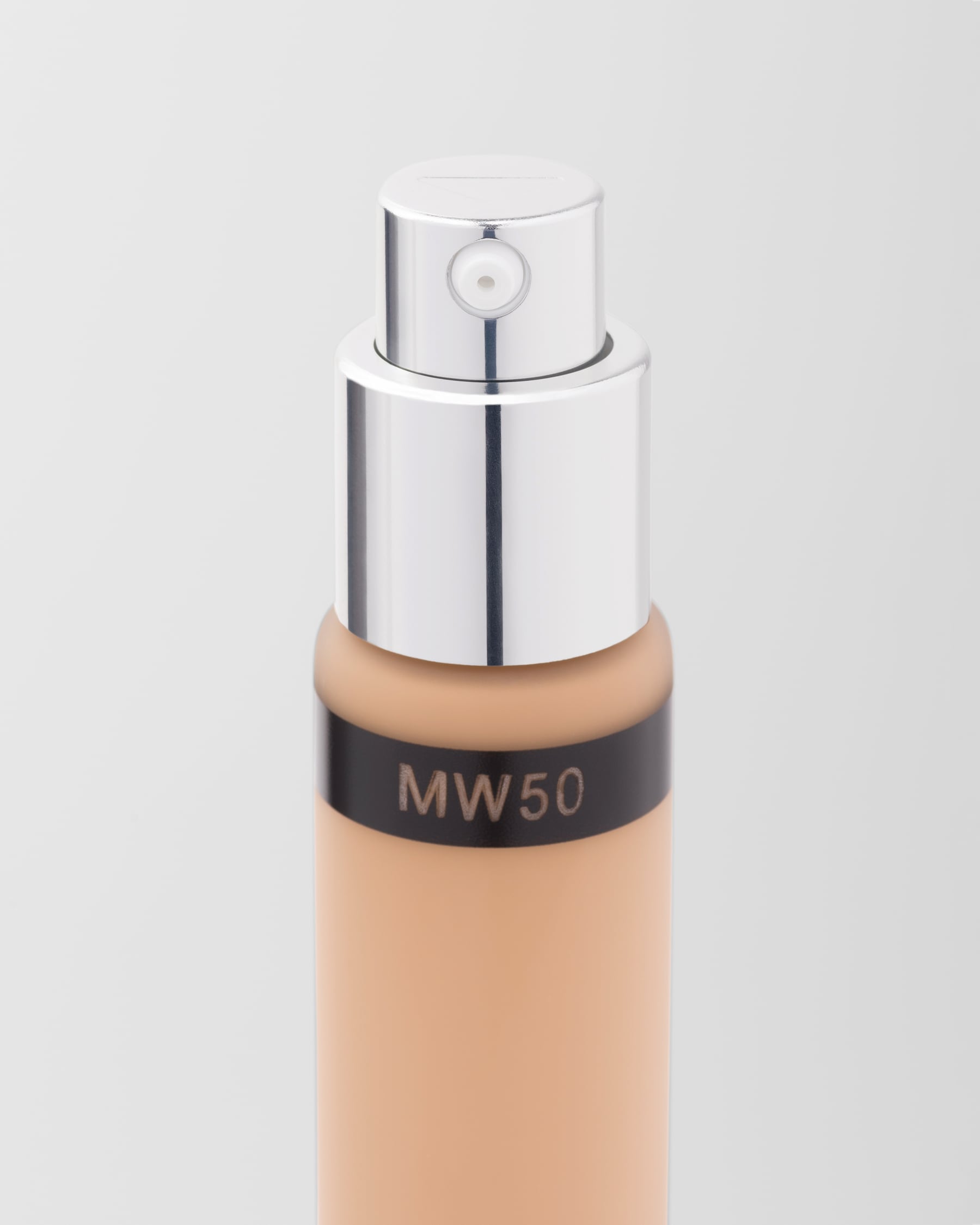 Mw50 - Medium Warm Prada Reveal Skin Optimizing Foundation Refill ...