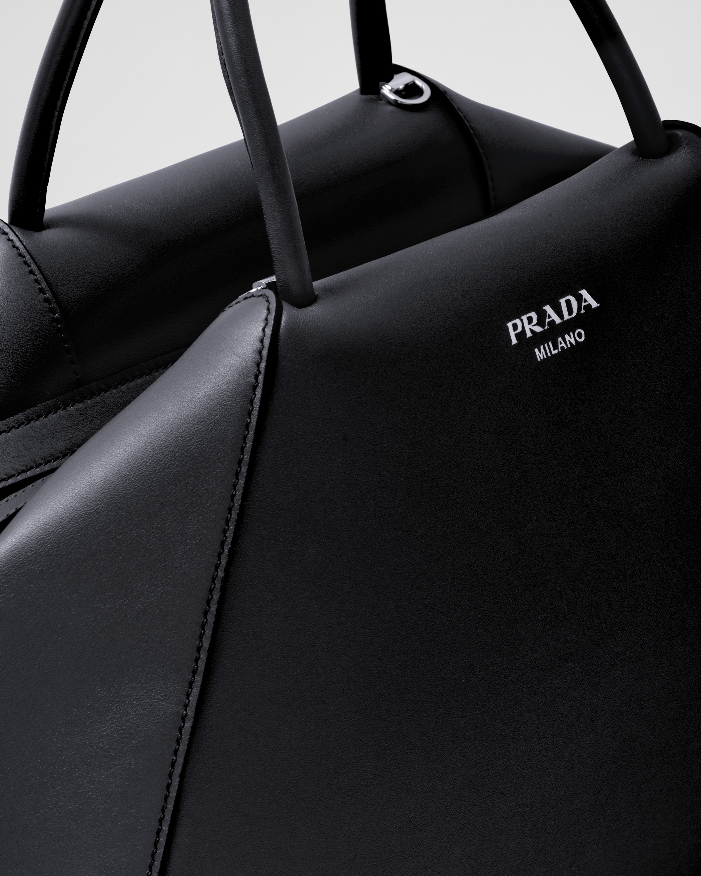 Bolso grande Prada Supernova de piel Negro | Prada