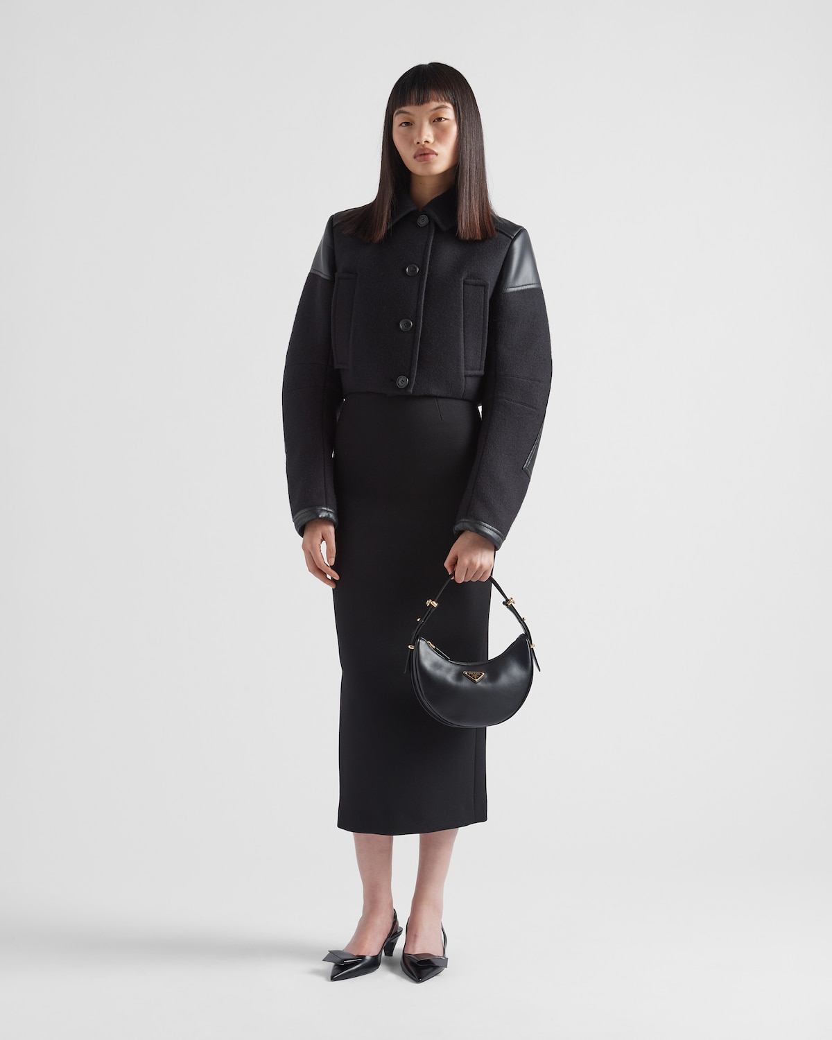 Bolsa De Ombro Prada Arqué Em Couro Preto | PRADA