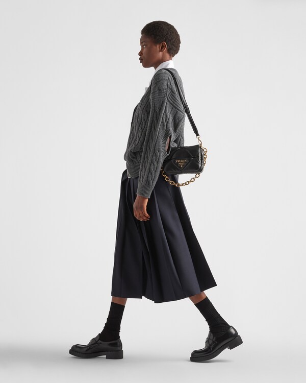 กระเป๋าสะพายไหล่งานปะหนังนัปป้า Prada System ดำ | PRADA