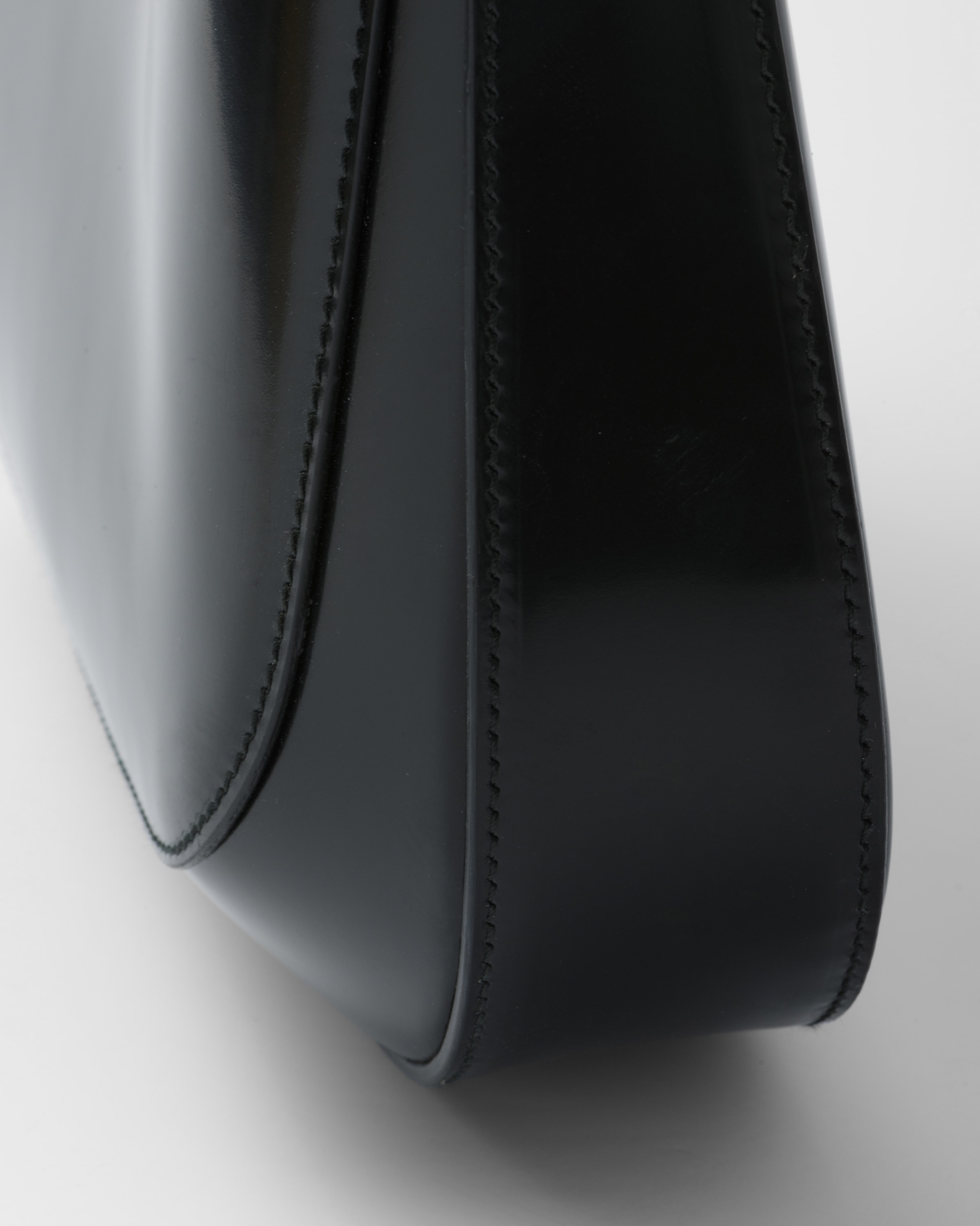 Bolsa De Ombro Prada Cleo Em Couro Escovado Preto | PRADA