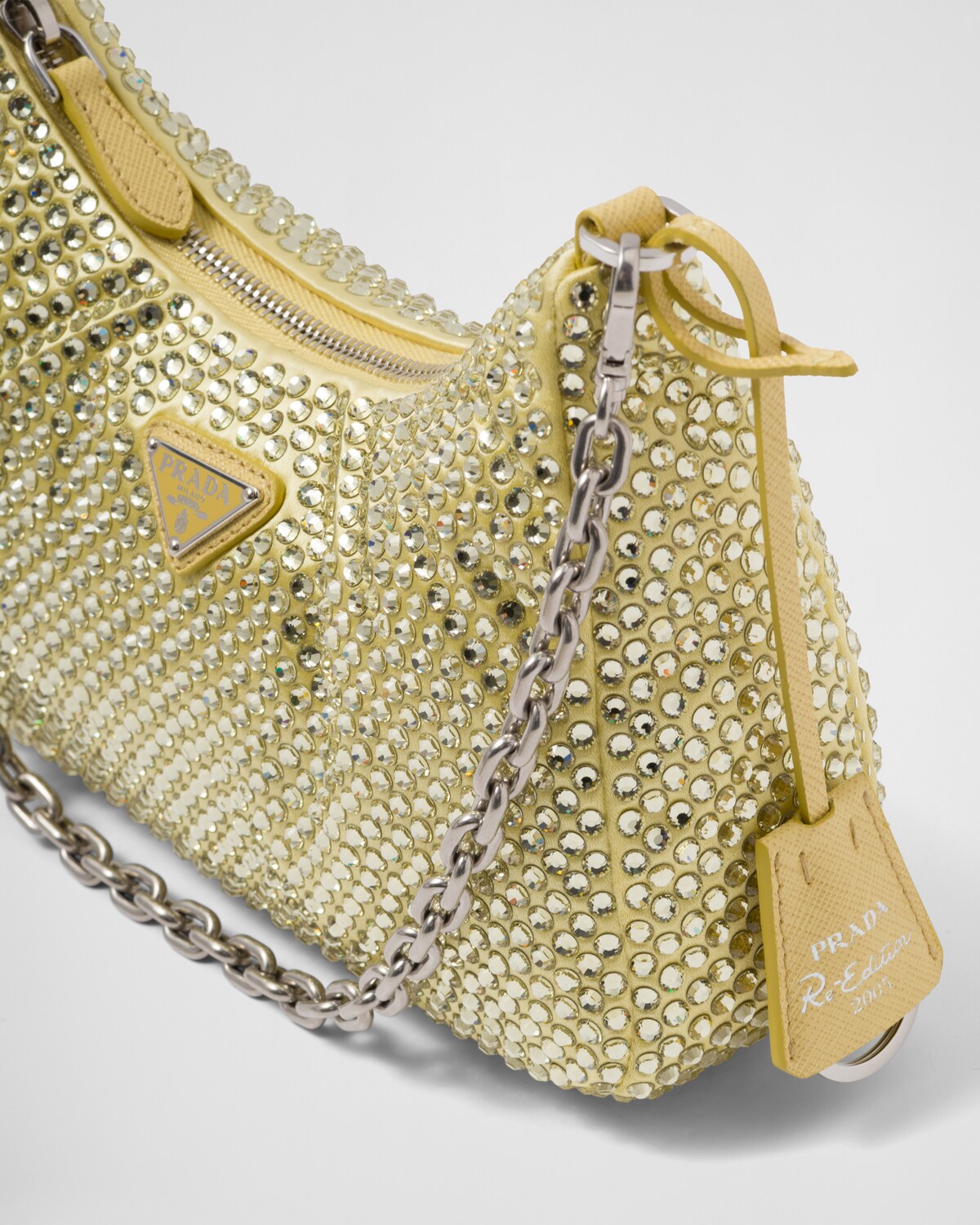 Bolsa Prada Re-edition 2005 Em Cetim Com Cristais Abacaxi | PRADA