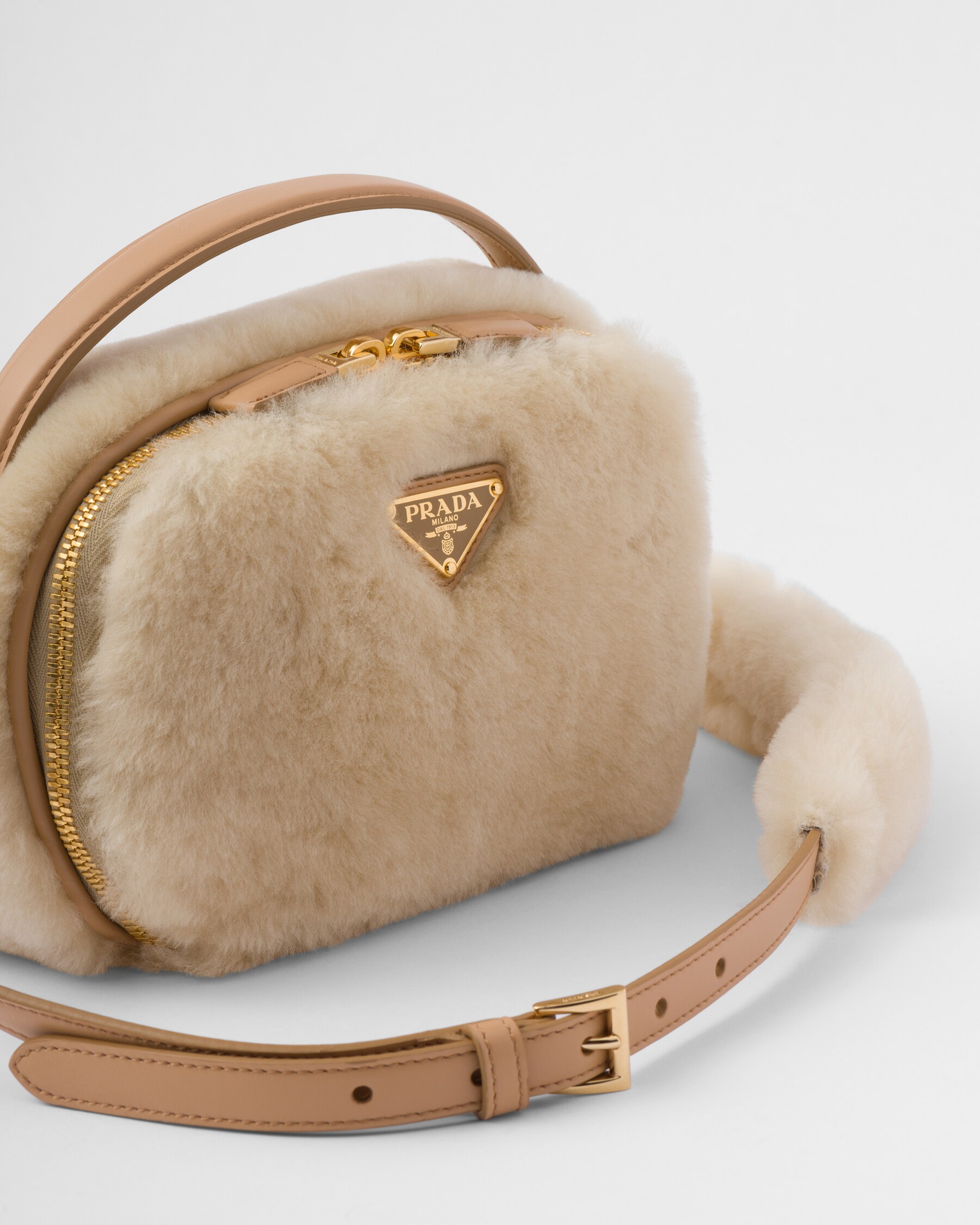 ÉCru/noisette Prada Odette Shearling Mini-bag | PRADA