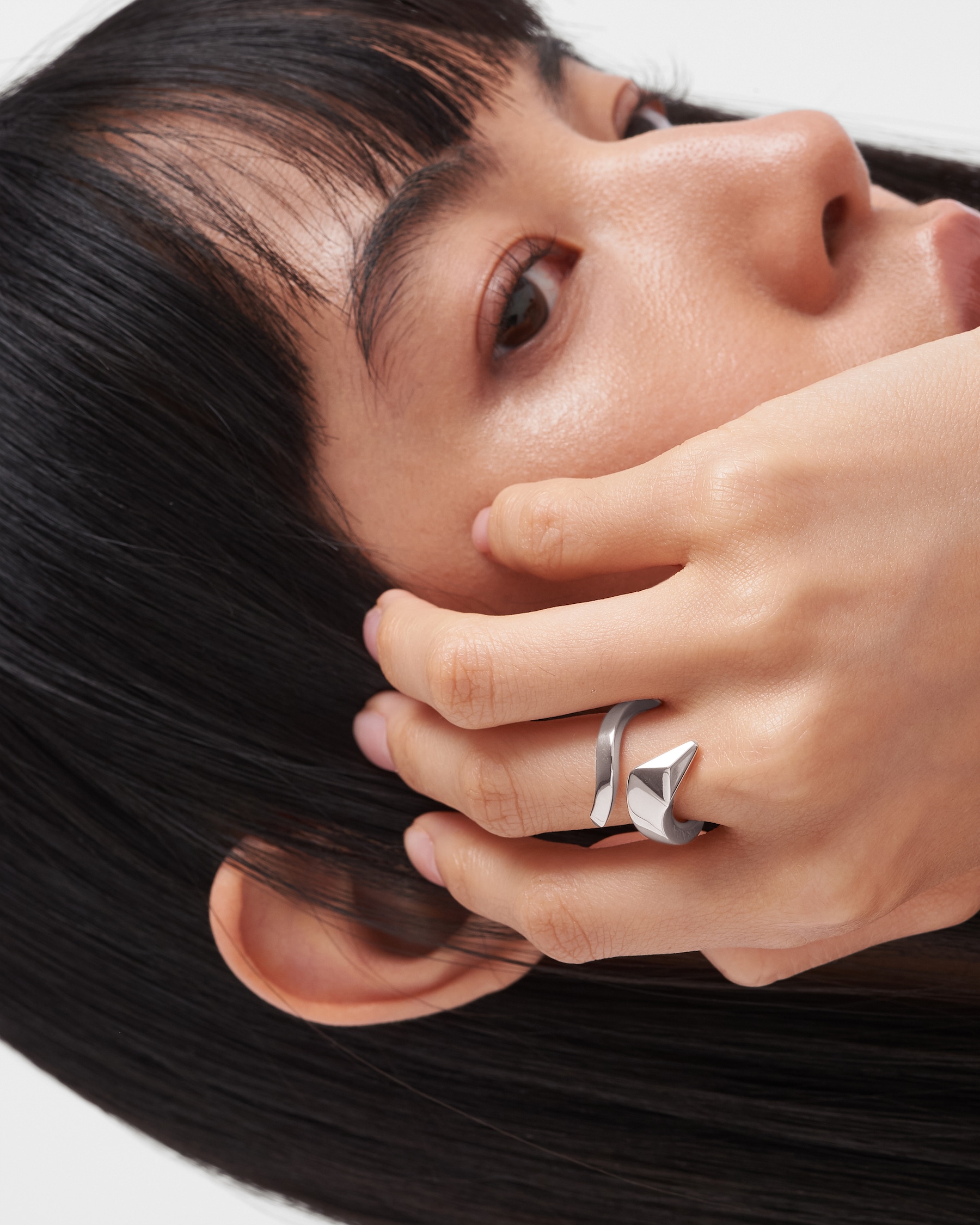 White Gold Eternal Gold Snake Mini Ring In White Gold | PRADA