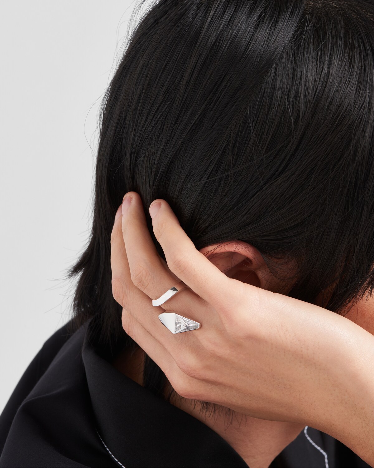 White Gold/ White Eternal Gold Snake Ring In White Gold And Laboratory ...