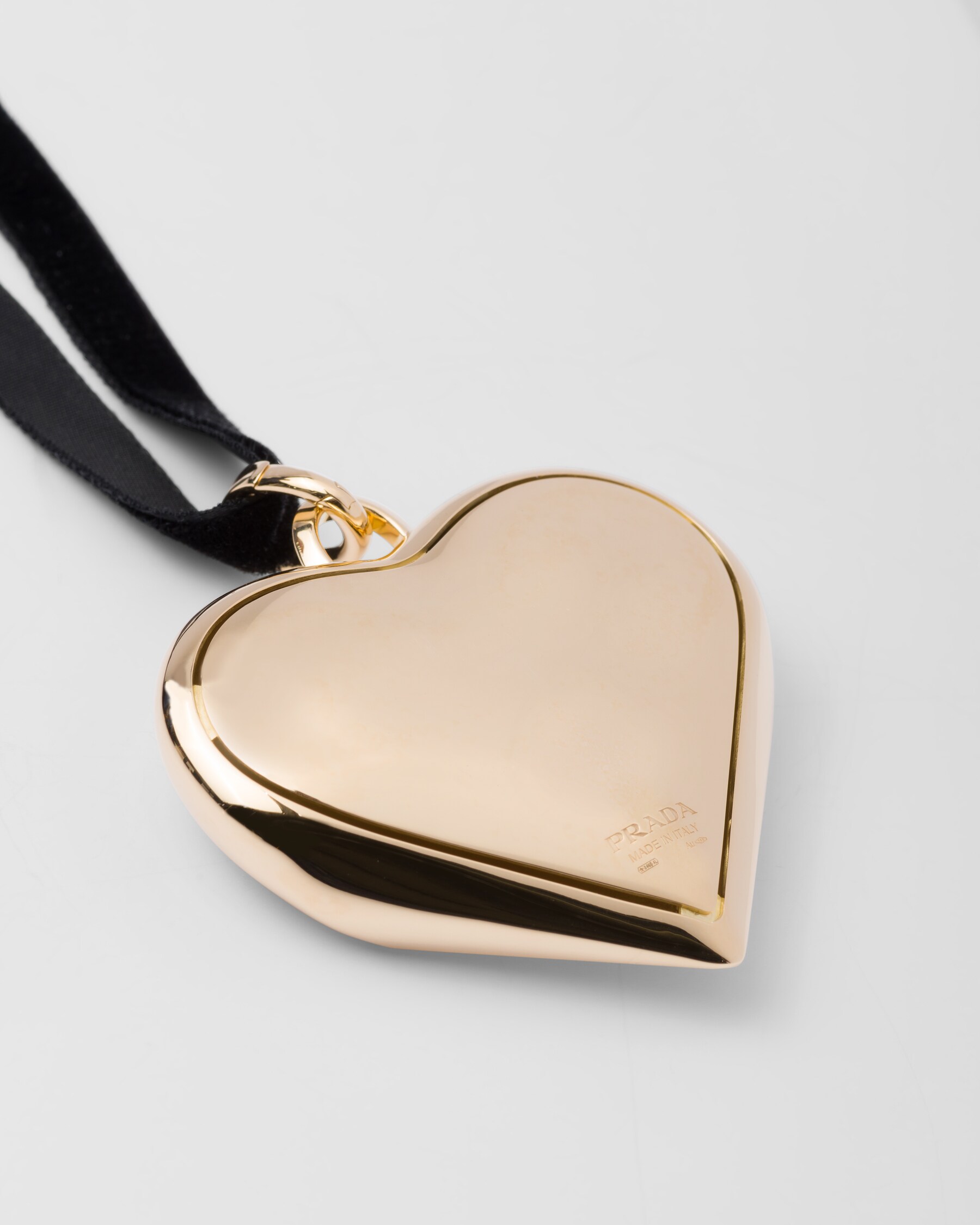 Gold Eternal Gold Choker With Large Pendant In Yellow Gold | PRADA