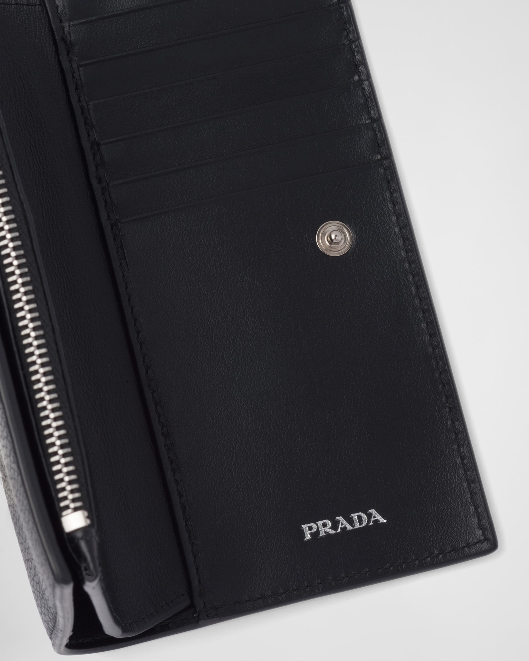 Black Large Leather Wallet | PRADA