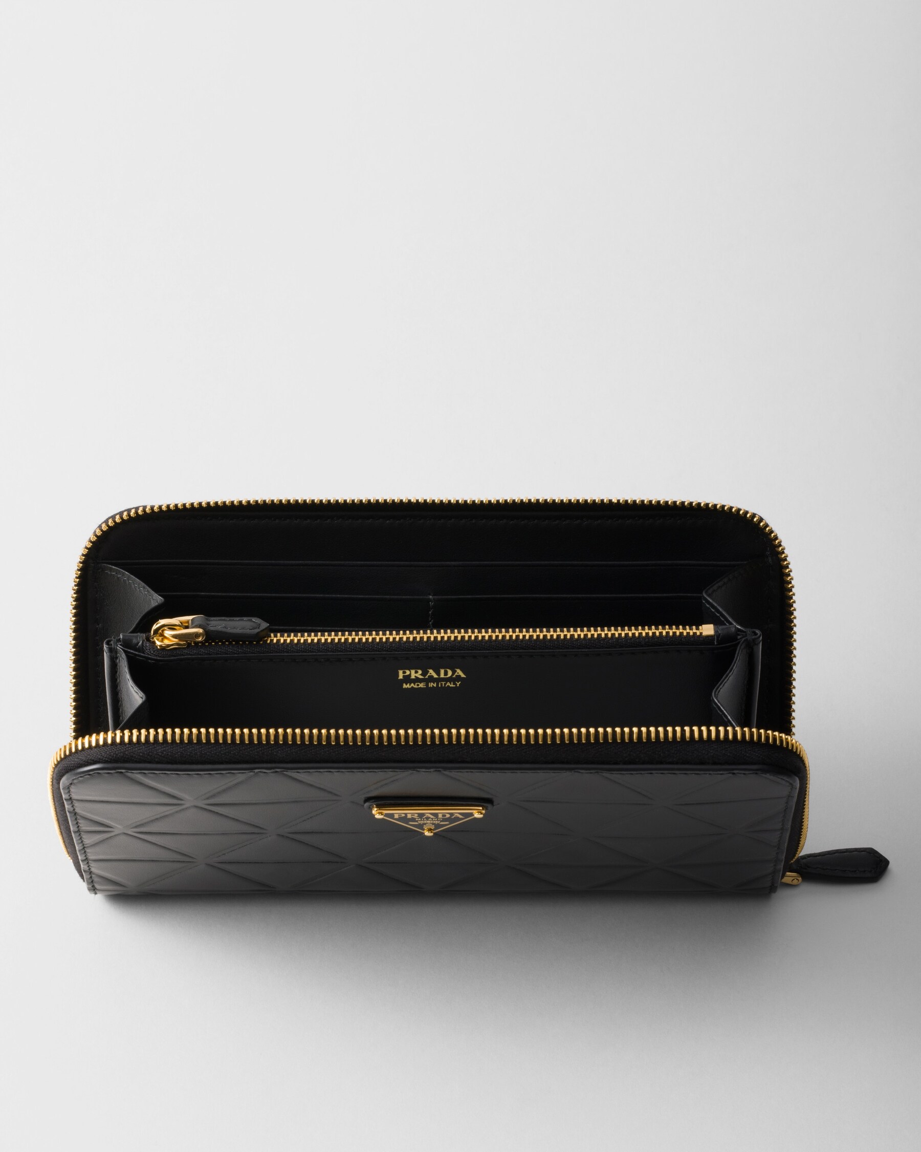 Black Large Leather Wallet With Triangle Motif | PRADA