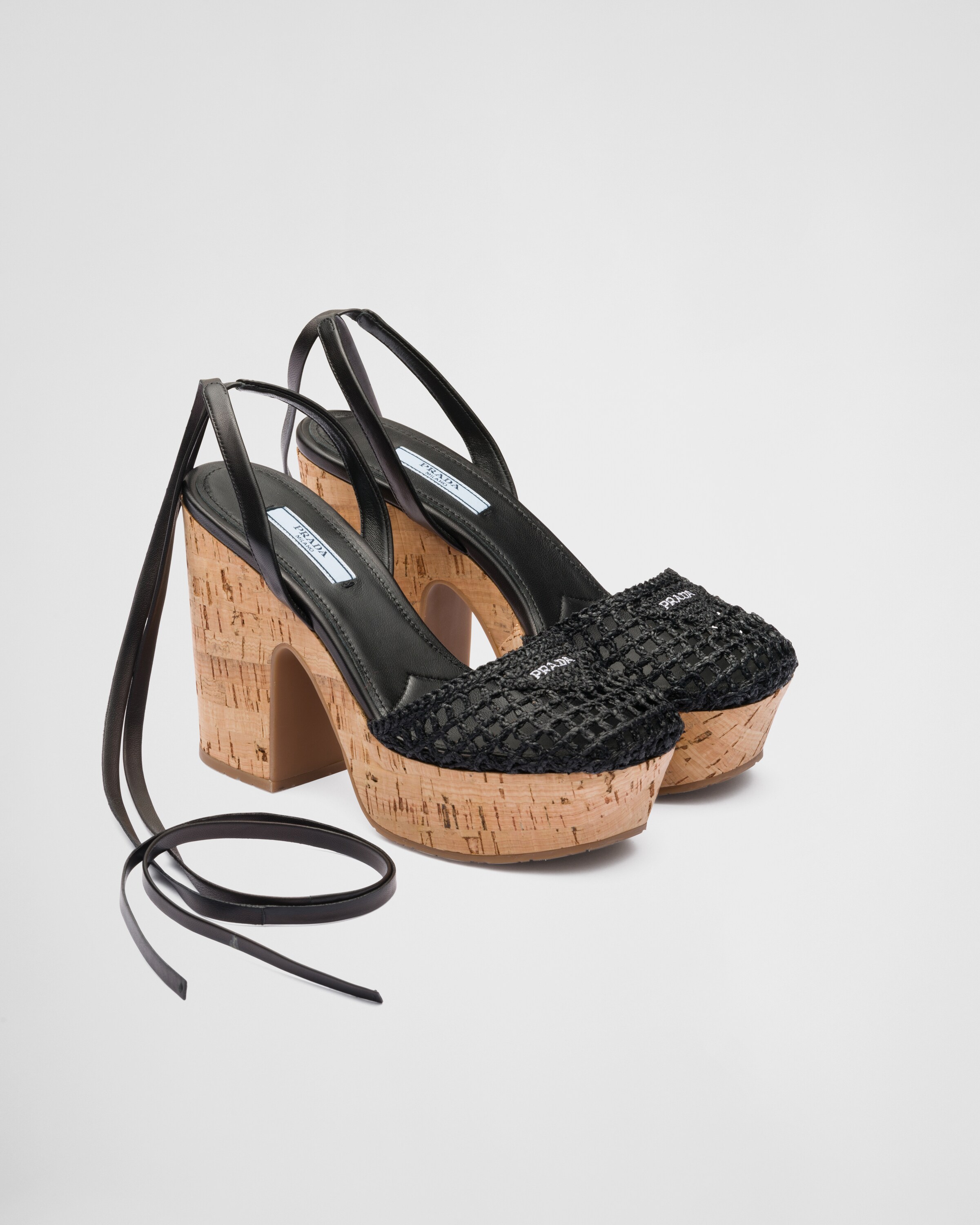Sandália Wedge Em Ráfia Preto | PRADA