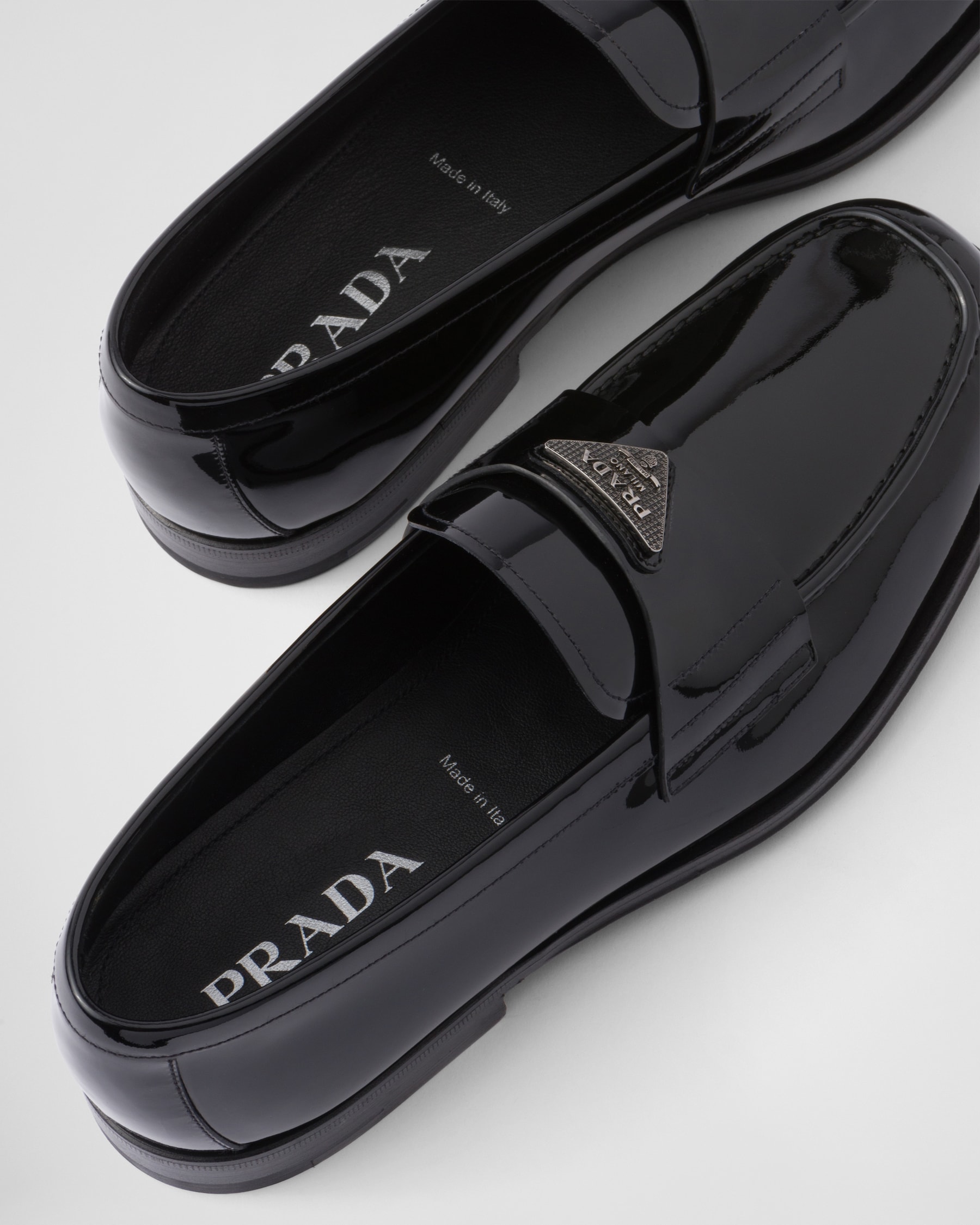 Mocassins En Cuir Verni Noir | PRADA