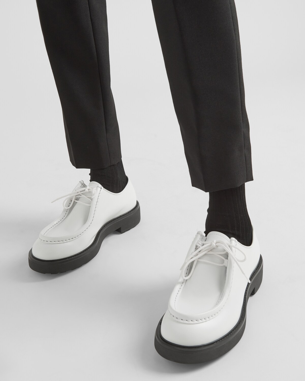 Chaussures à Lacets Diapason En Cuir Brossé Opaque Blanc | PRADA