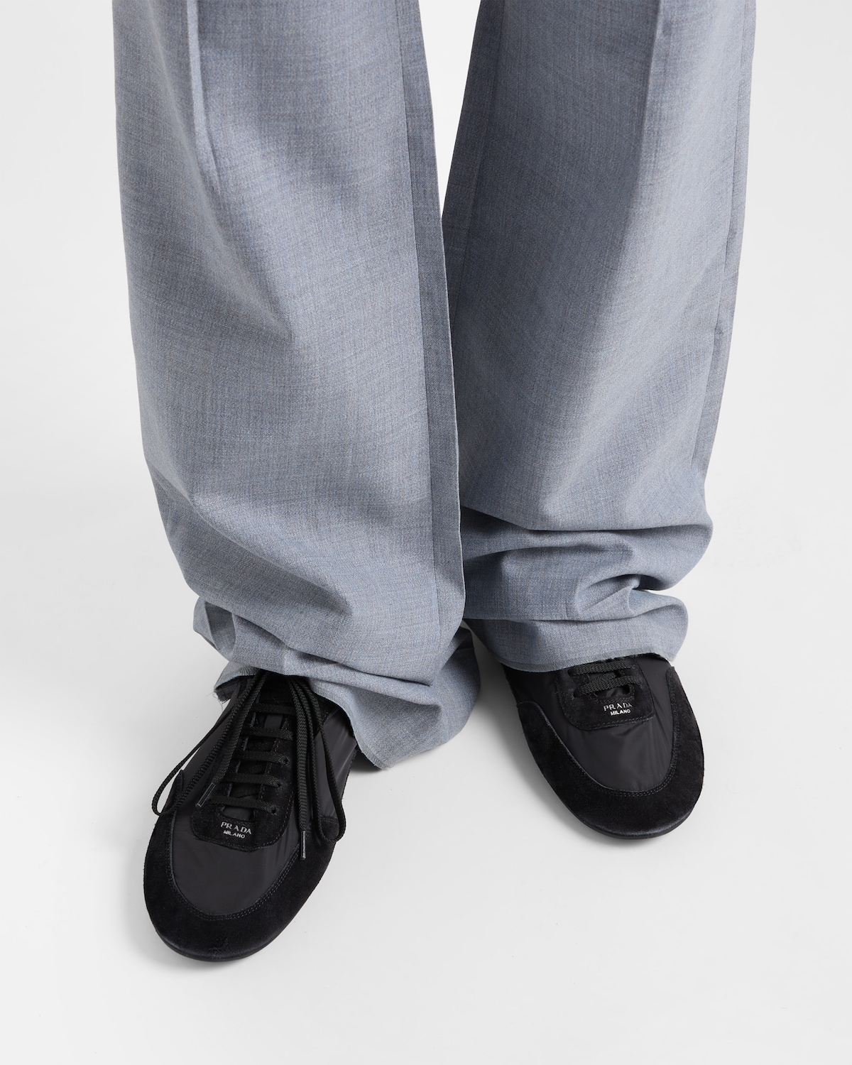 黑色 Collapse再生尼龙与绒面皮革弹力运动鞋 | PRADA