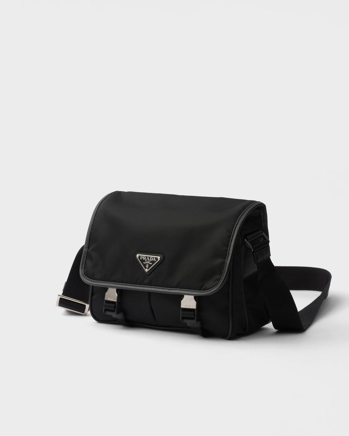 Re-nylon 及 Saffiano 皮革肩背袋 黑色 | PRADA