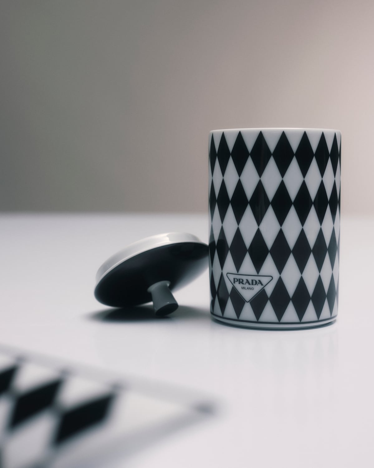 White/black Porcelain scented candle - Checkerboard | PRADA