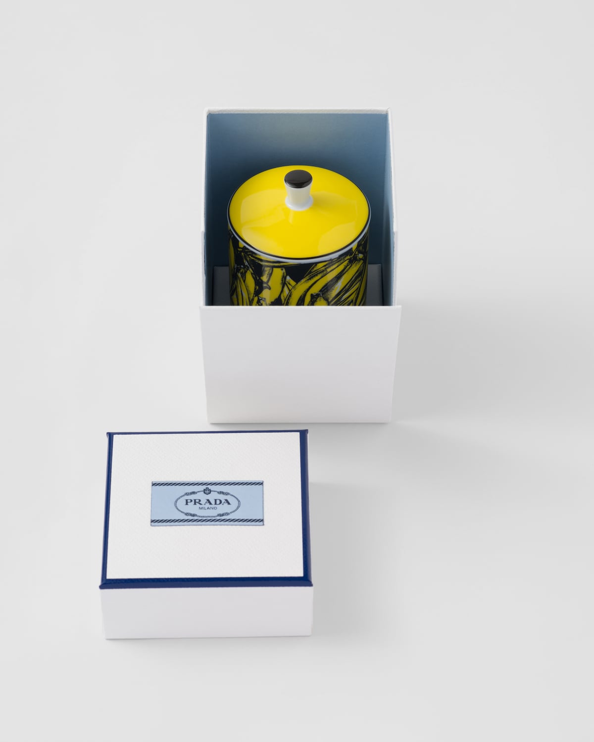 Yellow Porcelain scented candle - Banana | PRADA
