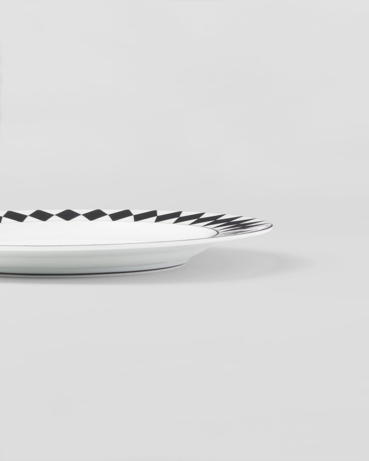 White/black Set Of Two Porcelain Dinner Plates - Checkerboard | PRADA