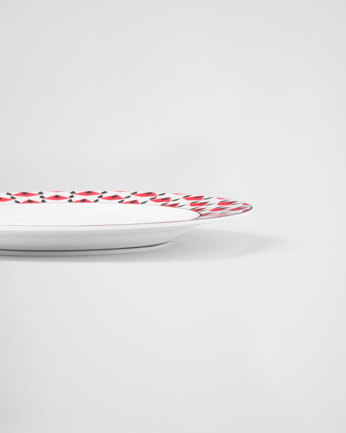 Black/red Set of two porcelain dinner plates - Vienna Red | PRADA
