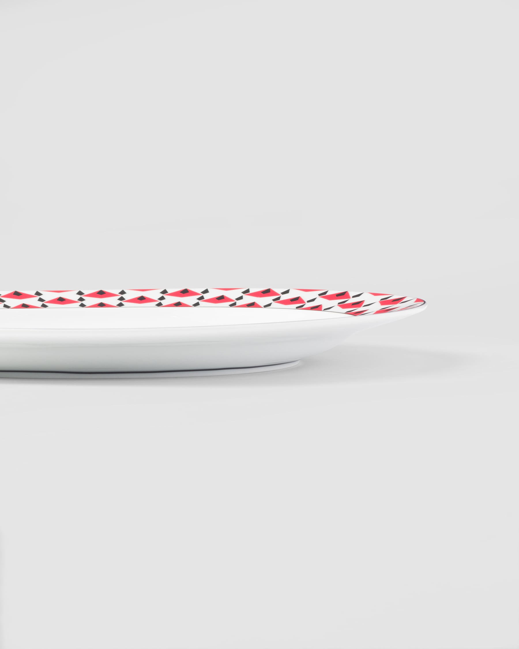 Black/red Medium Porcelain Serving Plate - Vienna Red | PRADA