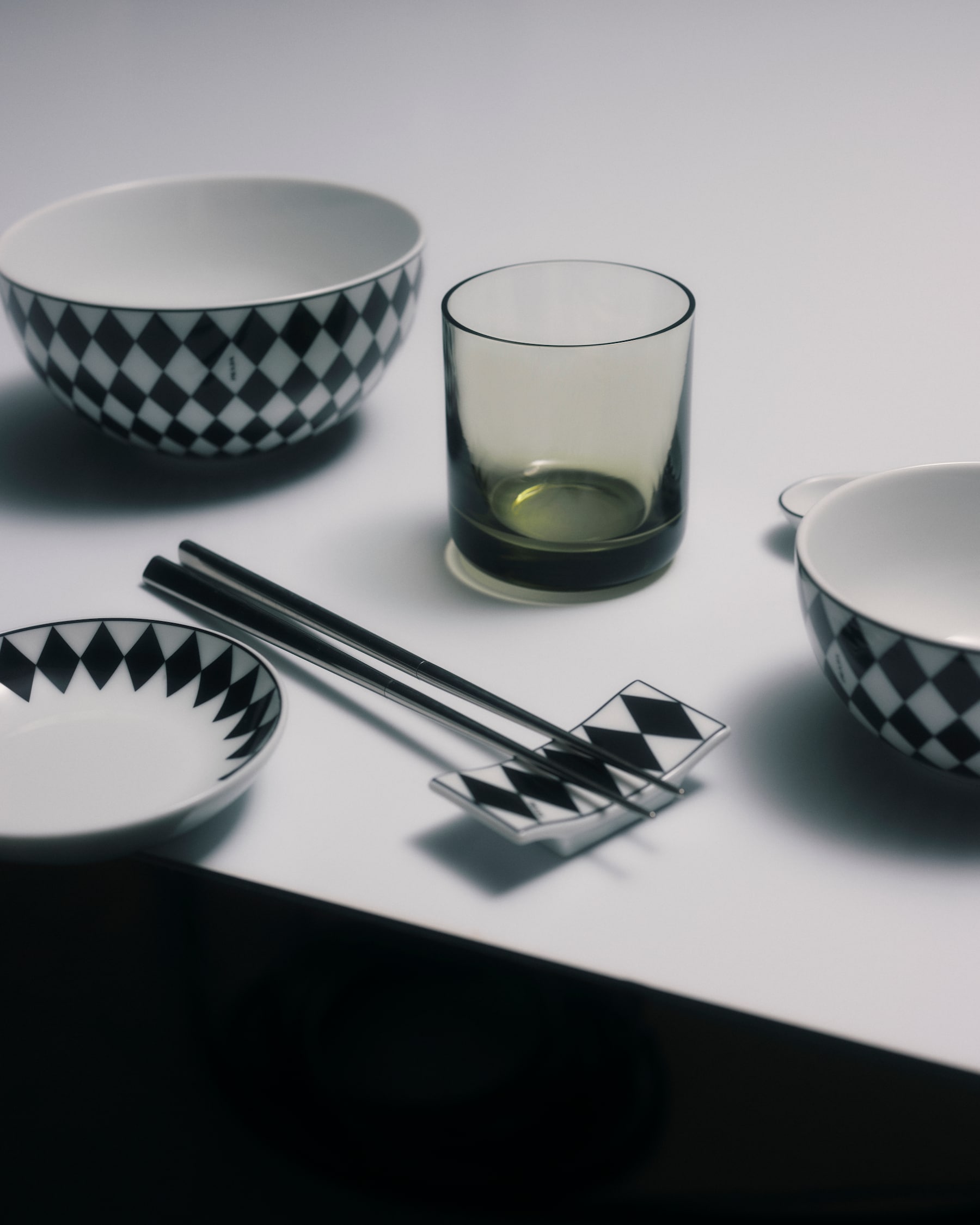 白色 / 黑色 陶瓷汤碗两件套 - Checkerboard | PRADA - 中国