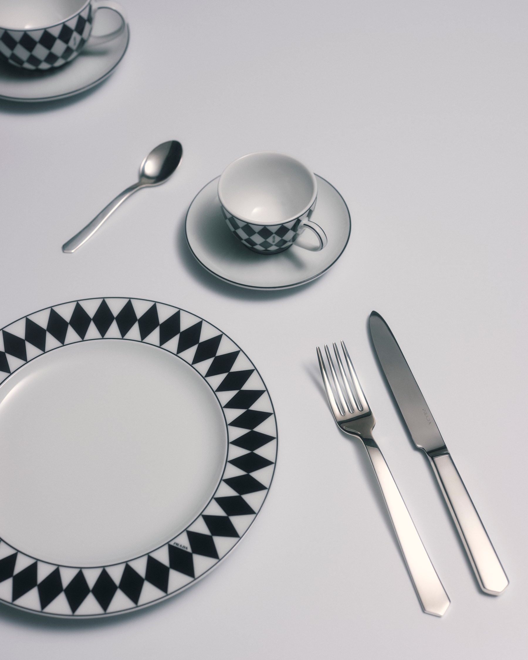 F0e5w Set Of Two Porcelain Dessert Plates - Checkerboard | PRADA