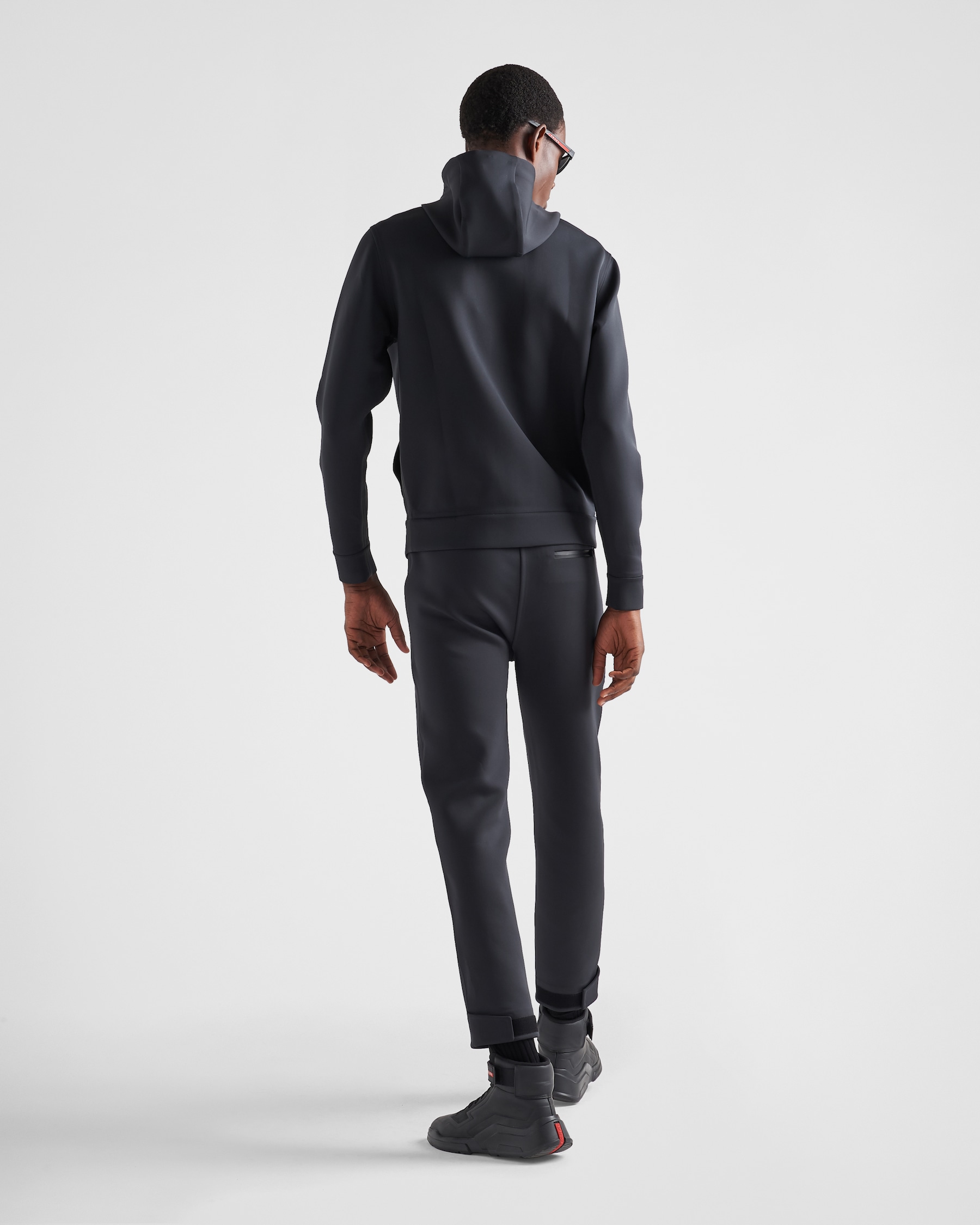 Jogging En Tissu Technique à Coutures Thermosoudées Noir | PRADA