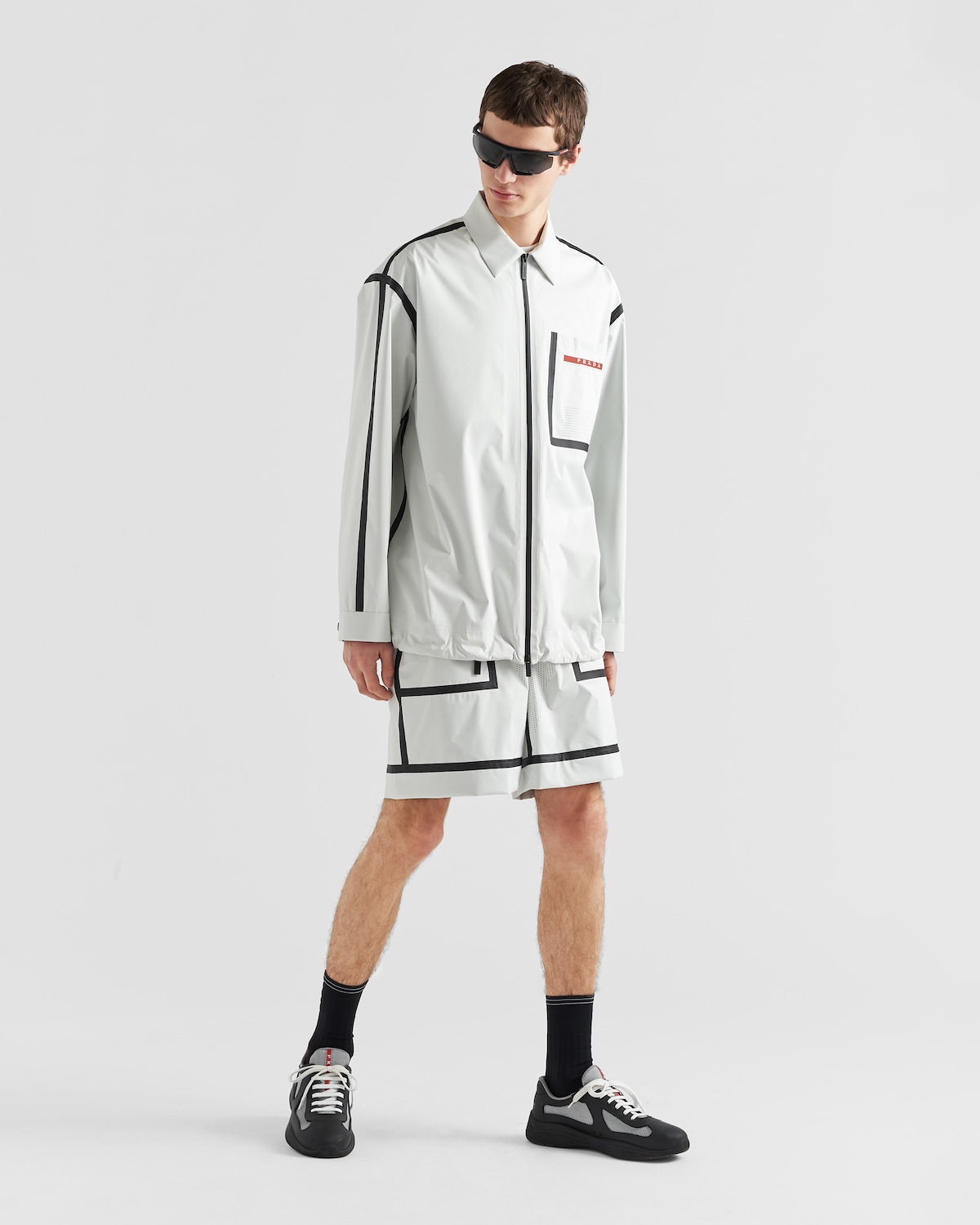 男士運動與休閑配飾款式及價格-男士系列-PRADA普拉達HK香港官網