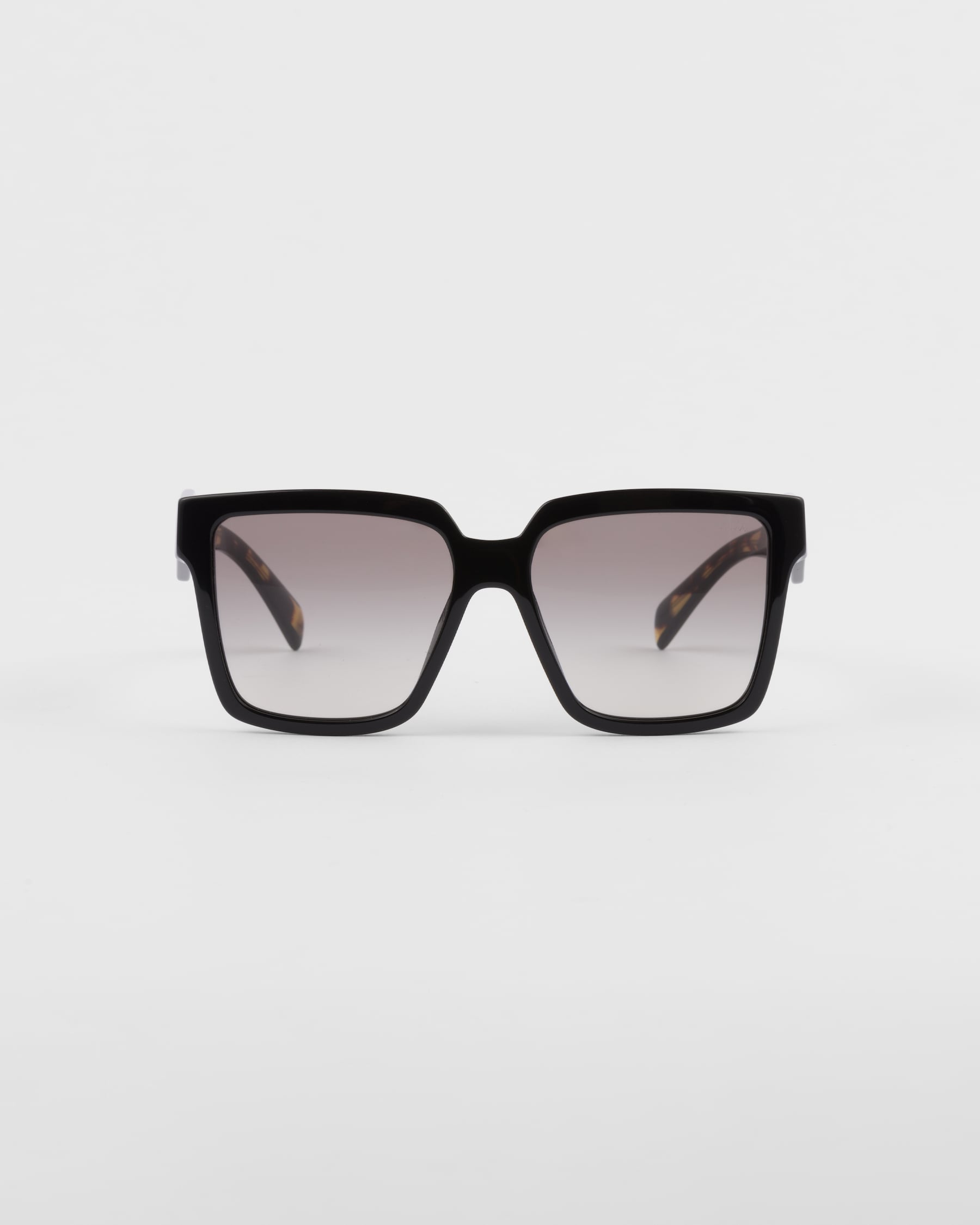 Gradient Anthracite Gray Lenses Sunglasses With Prada Logo | PRADA