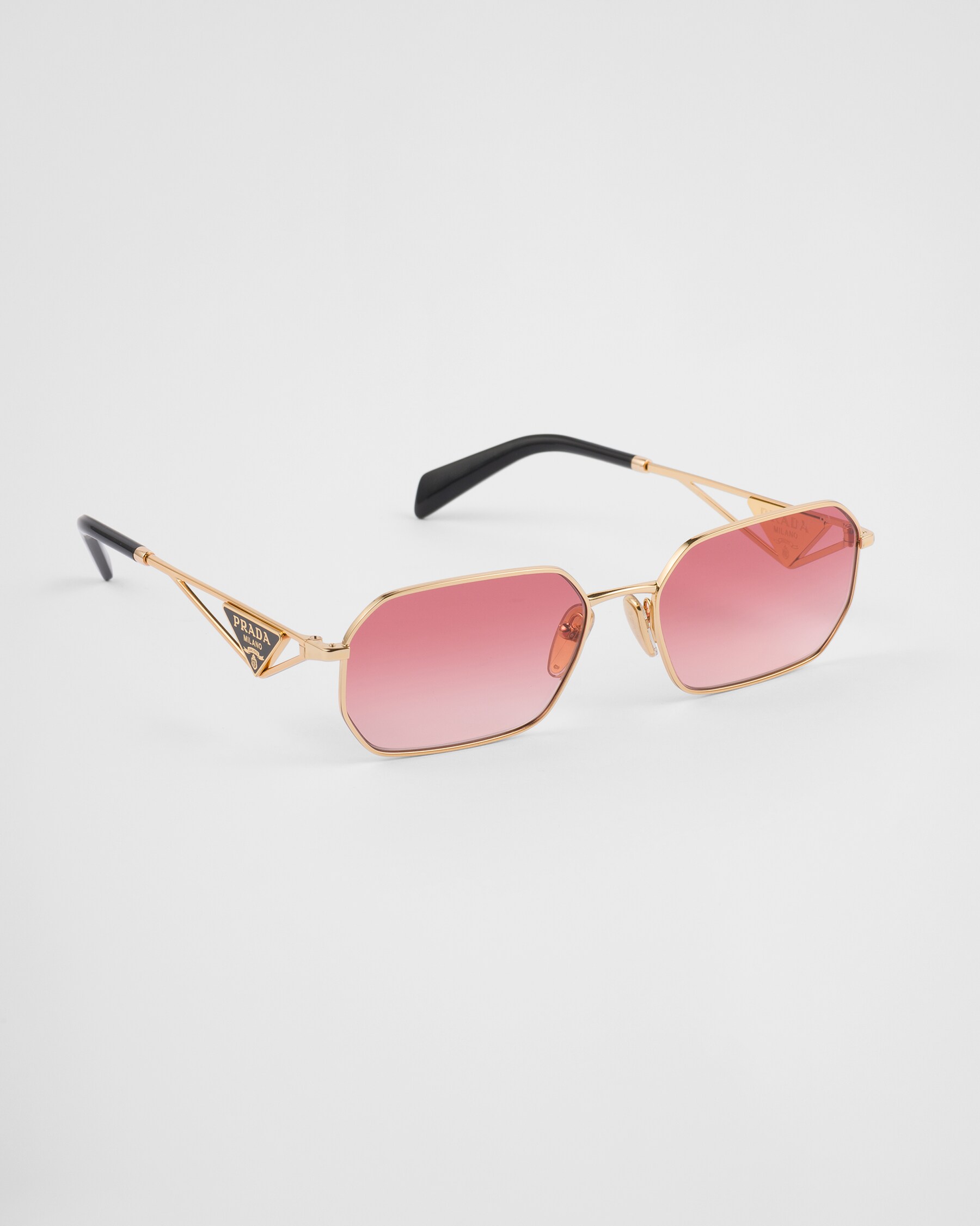 Gradient Etruscan Red Lenses Sunglasses With Triangle Logo | PRADA