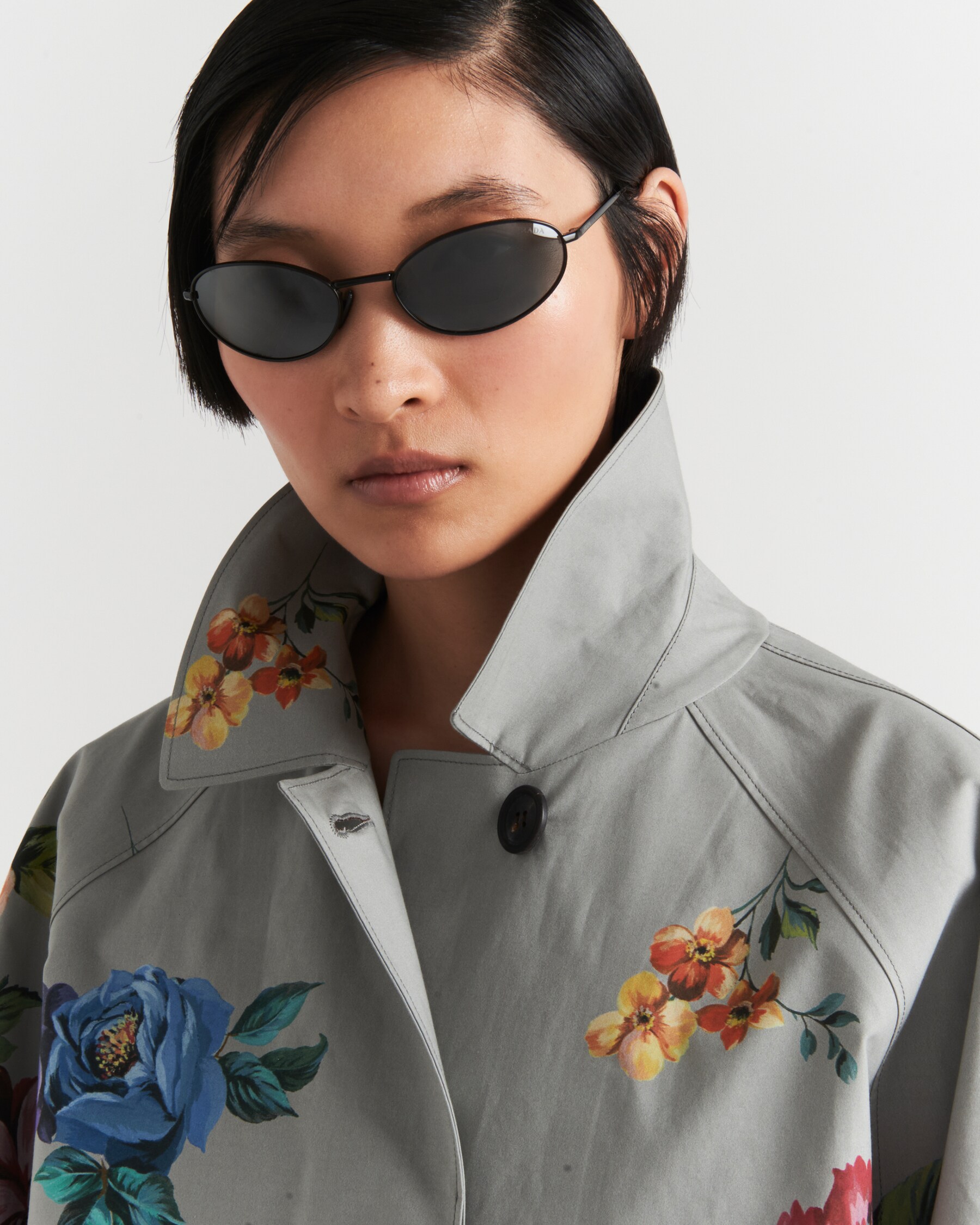 Diamond Lenses Sunglasses With The Prada Logo | PRADA