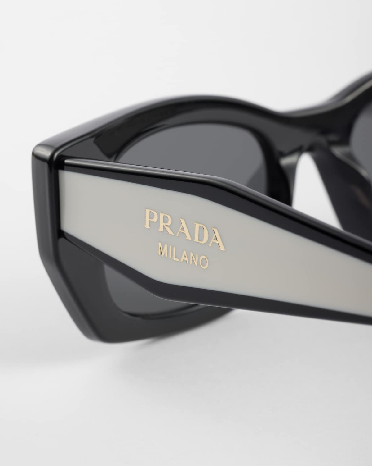 Slate Gray Lenses Sunglasses With The Prada Logo | PRADA