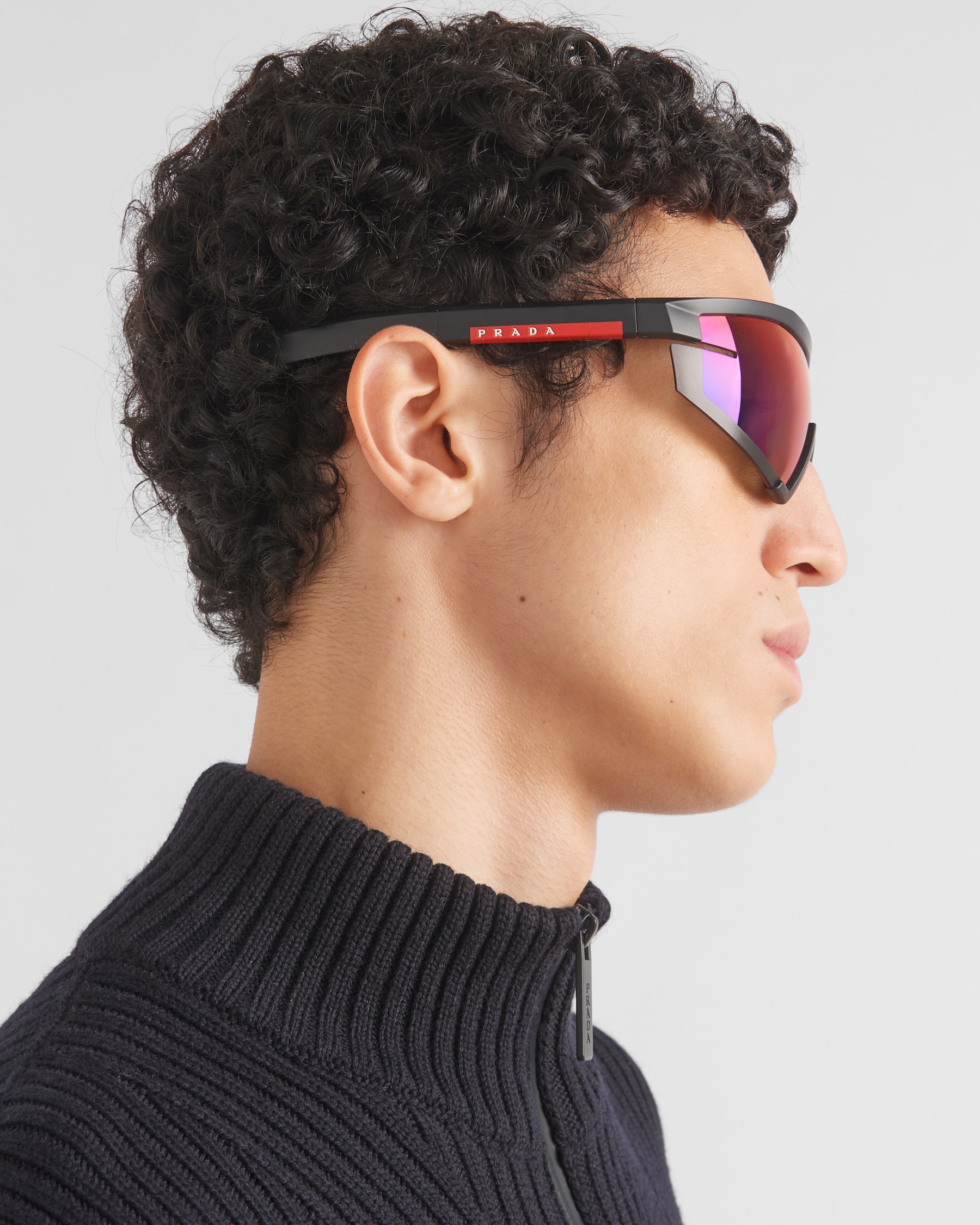 Occhiali Da Sole Prada Linea Rossa Impavid Lenti Rosso Cangiante | PRADA