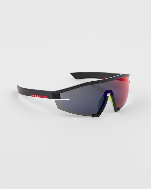 Occhiali Da Sole Prada Linea Rossa Impavid Lenti Rosso Cangiante | PRADA