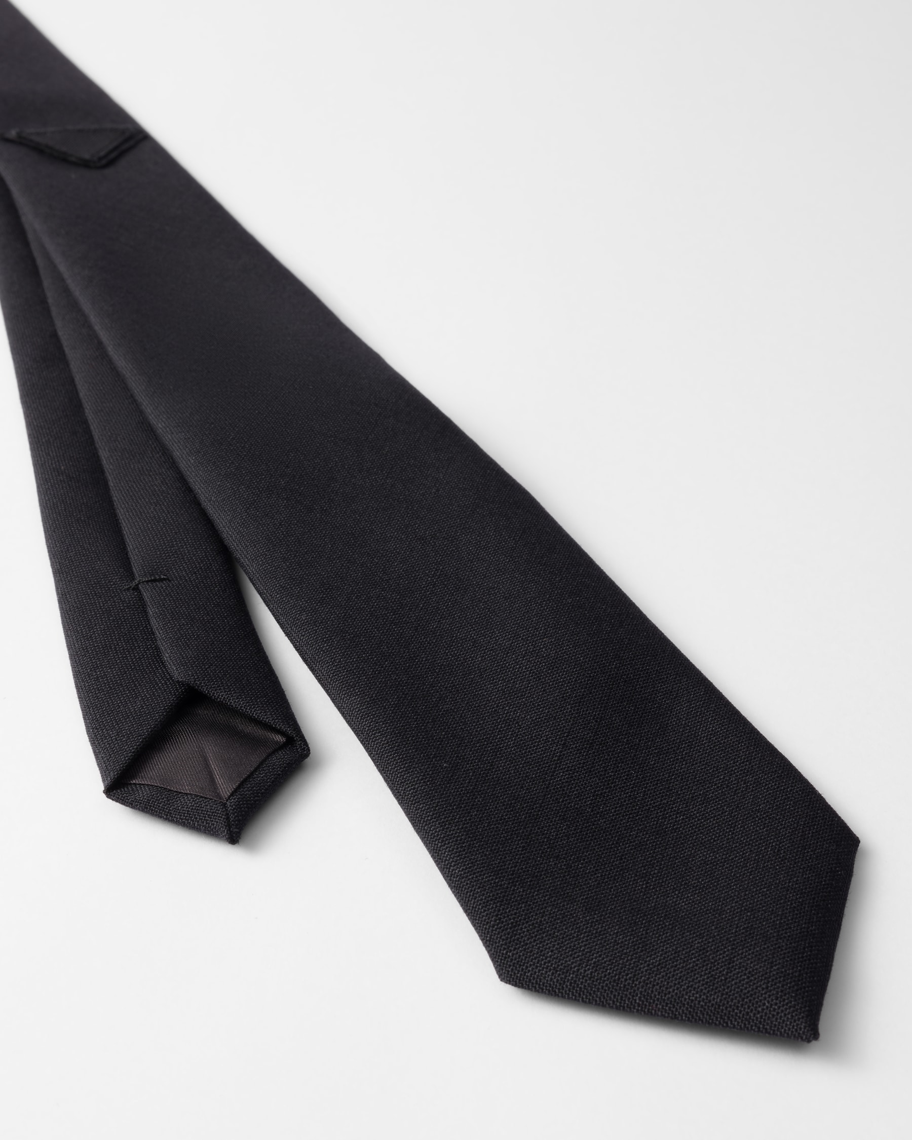 Cravate En Mohair Et Soie Noir | PRADA