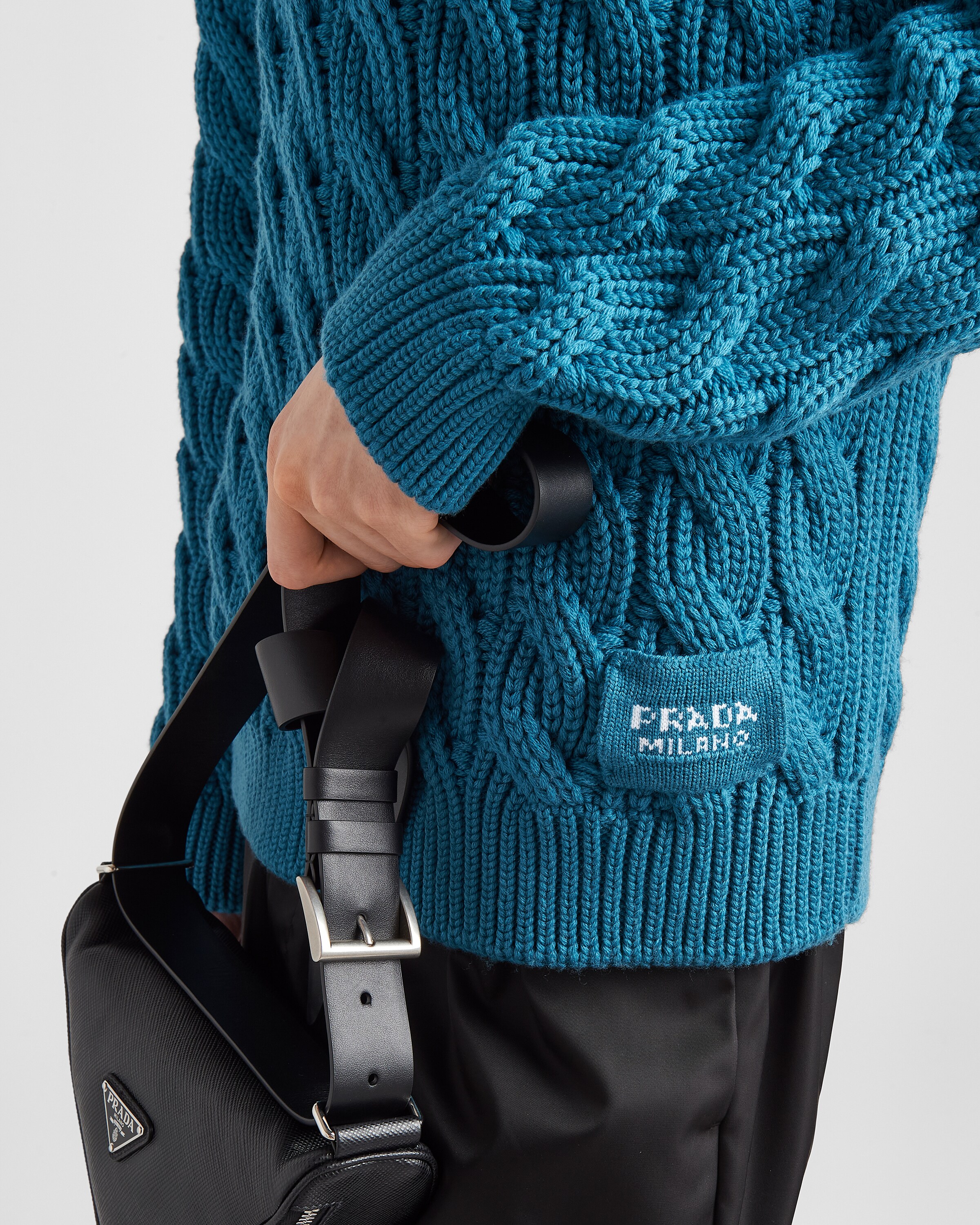 Dunkles Blaugrün/astralblau Pullover aus Wolle mit Zopfmuster | Prada