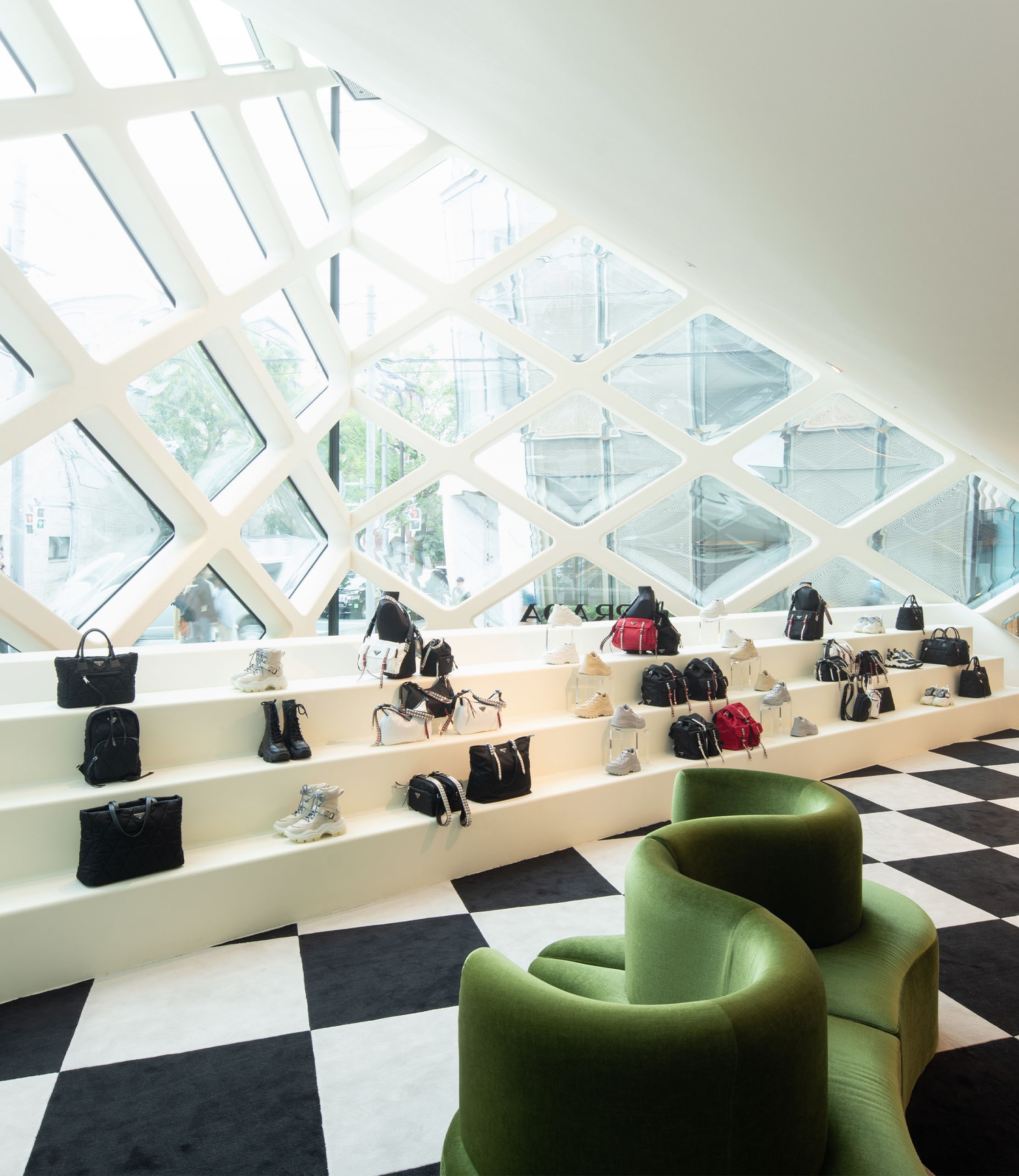 Holiday Service Page | PRADA