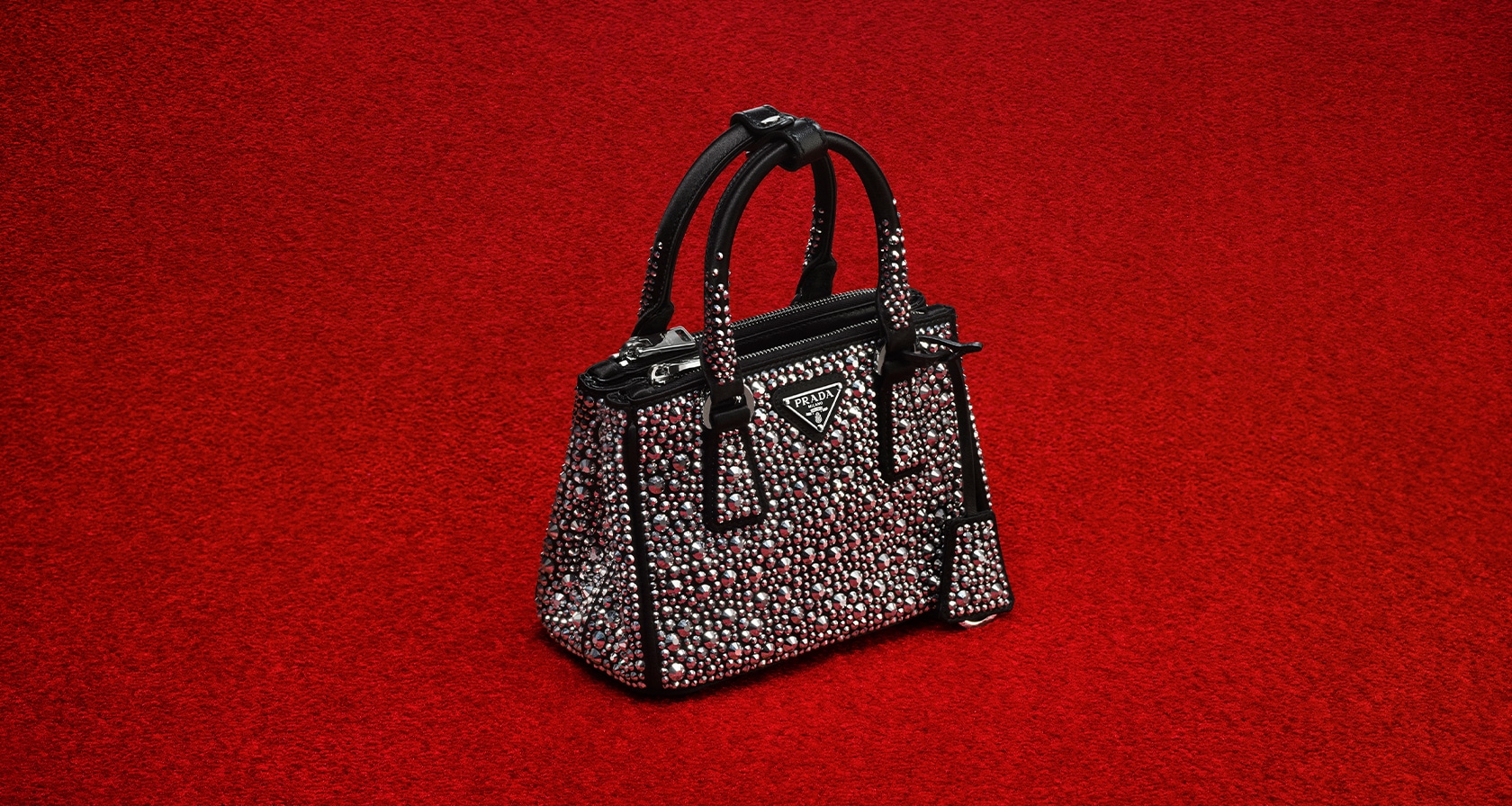 Prada Services | PRADA