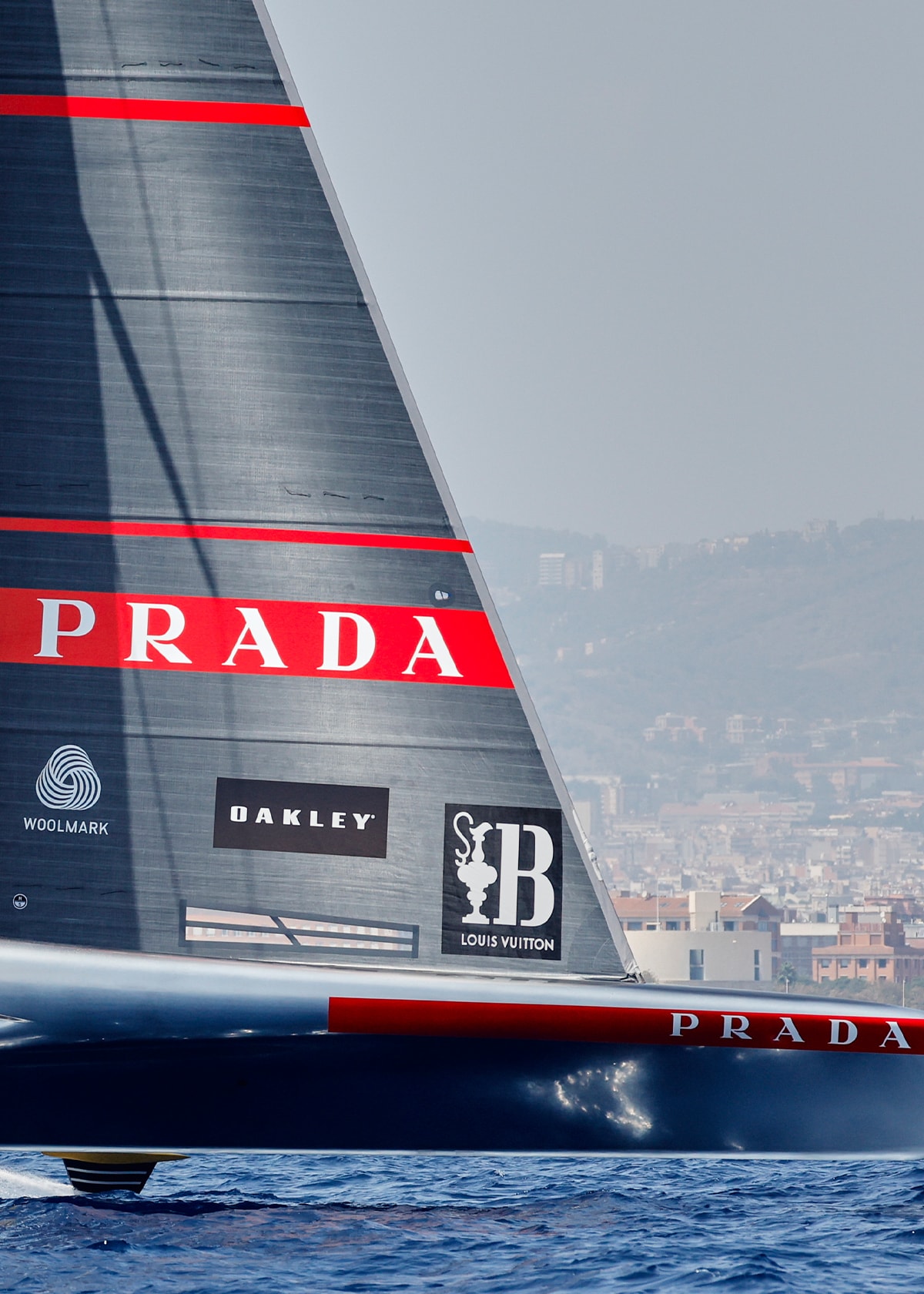 Prada Official Website - the Iconic Italian brand | PRADA