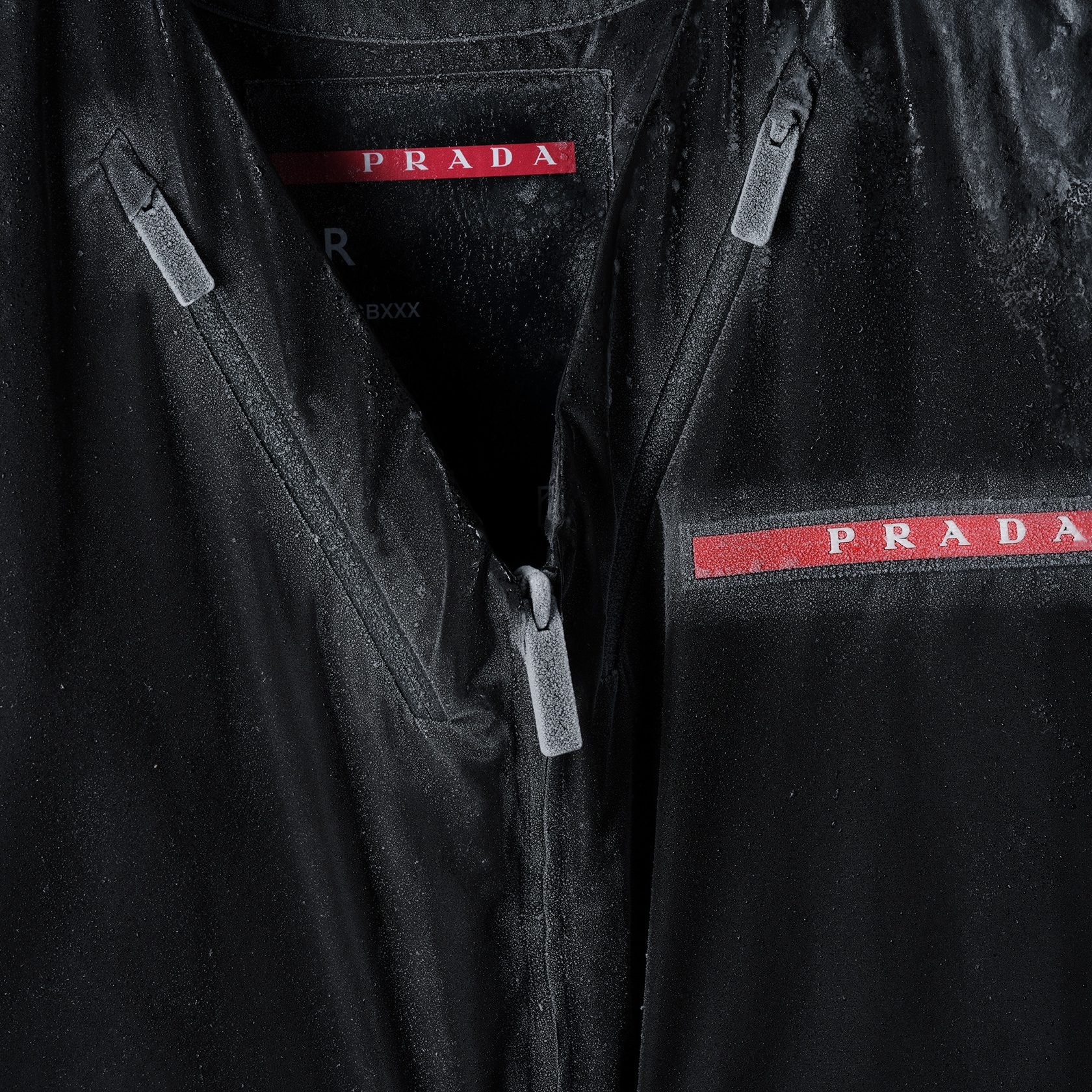 Ropa y accesorios de diseño para hombre | PRADA