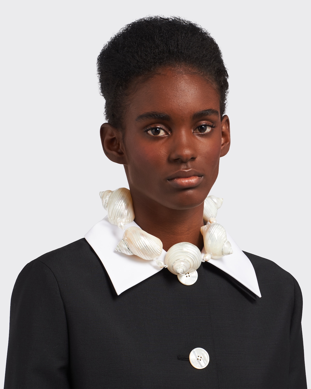 Pearl Gray Silver Choker With Shells | PRADA